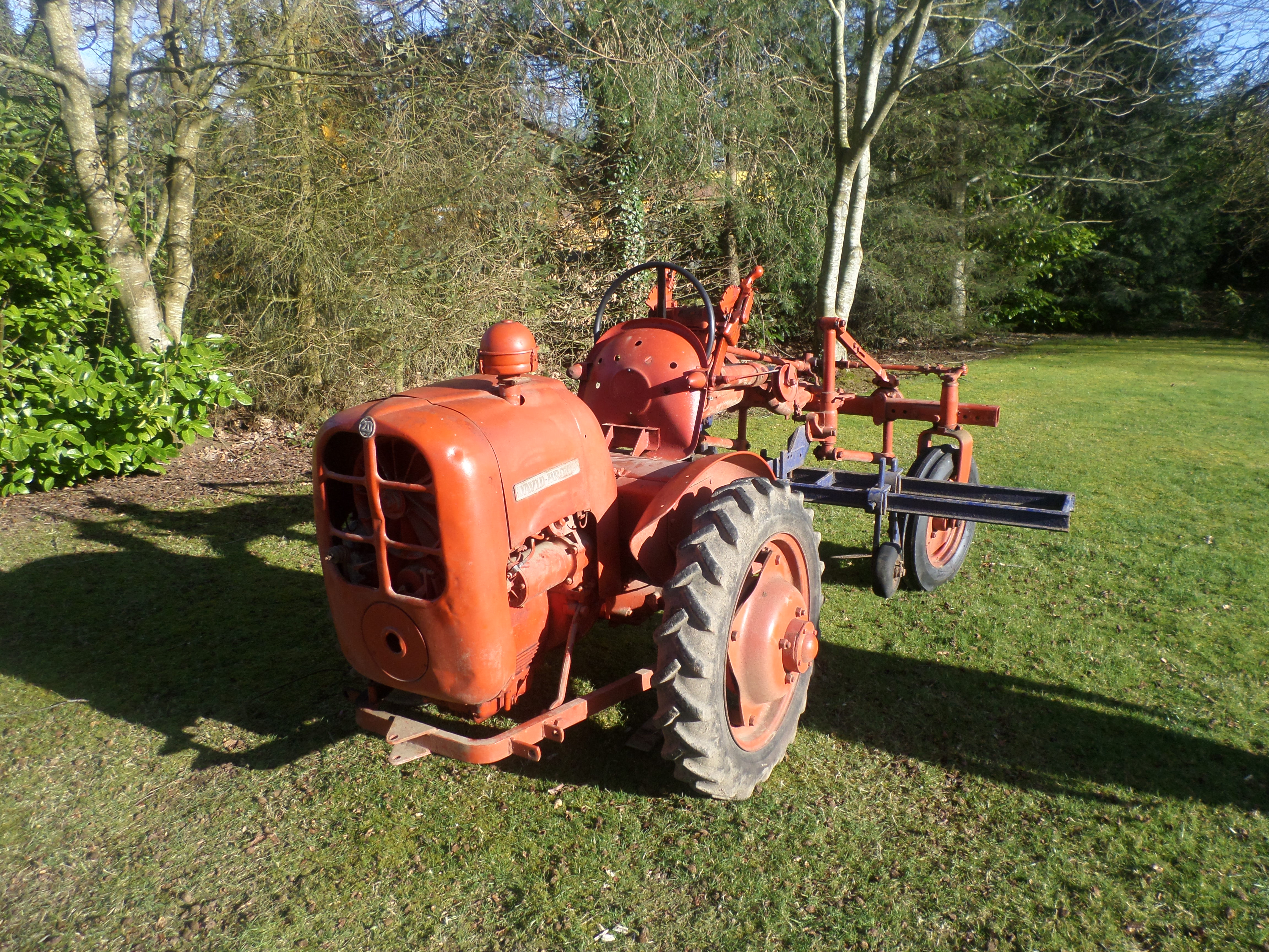 DAVID BROWN 2D 2cylinder diesel TRACTOR Fitted with a mid-mounted ...