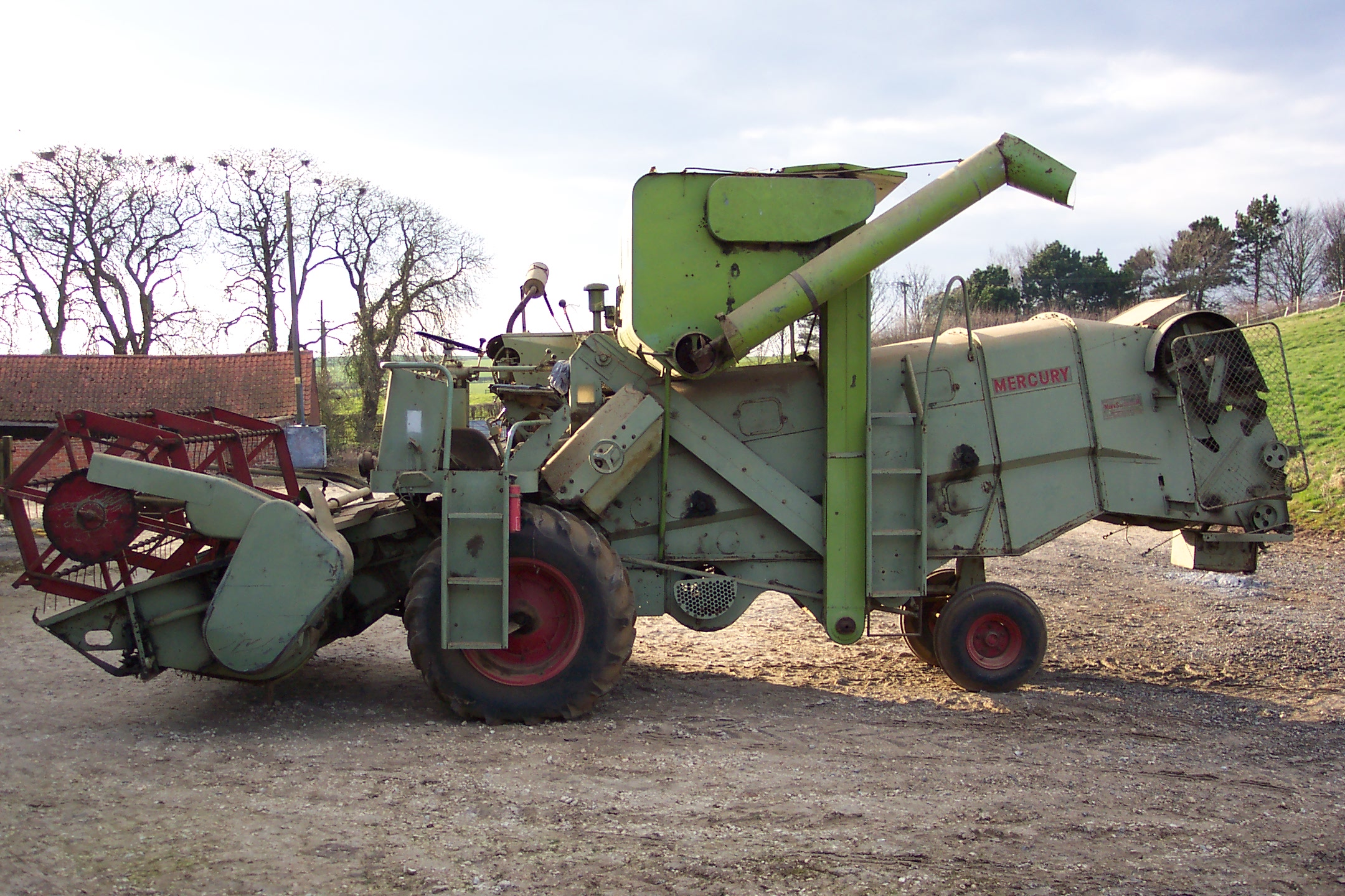 1965 CLAAS Mercury COMBINE HARVESTER Serial No. 206590 Fitted with a ...