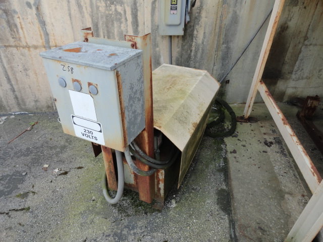 Hydraulic Trash Compactor, 90" wide x 16' long, with hydraulic power ...