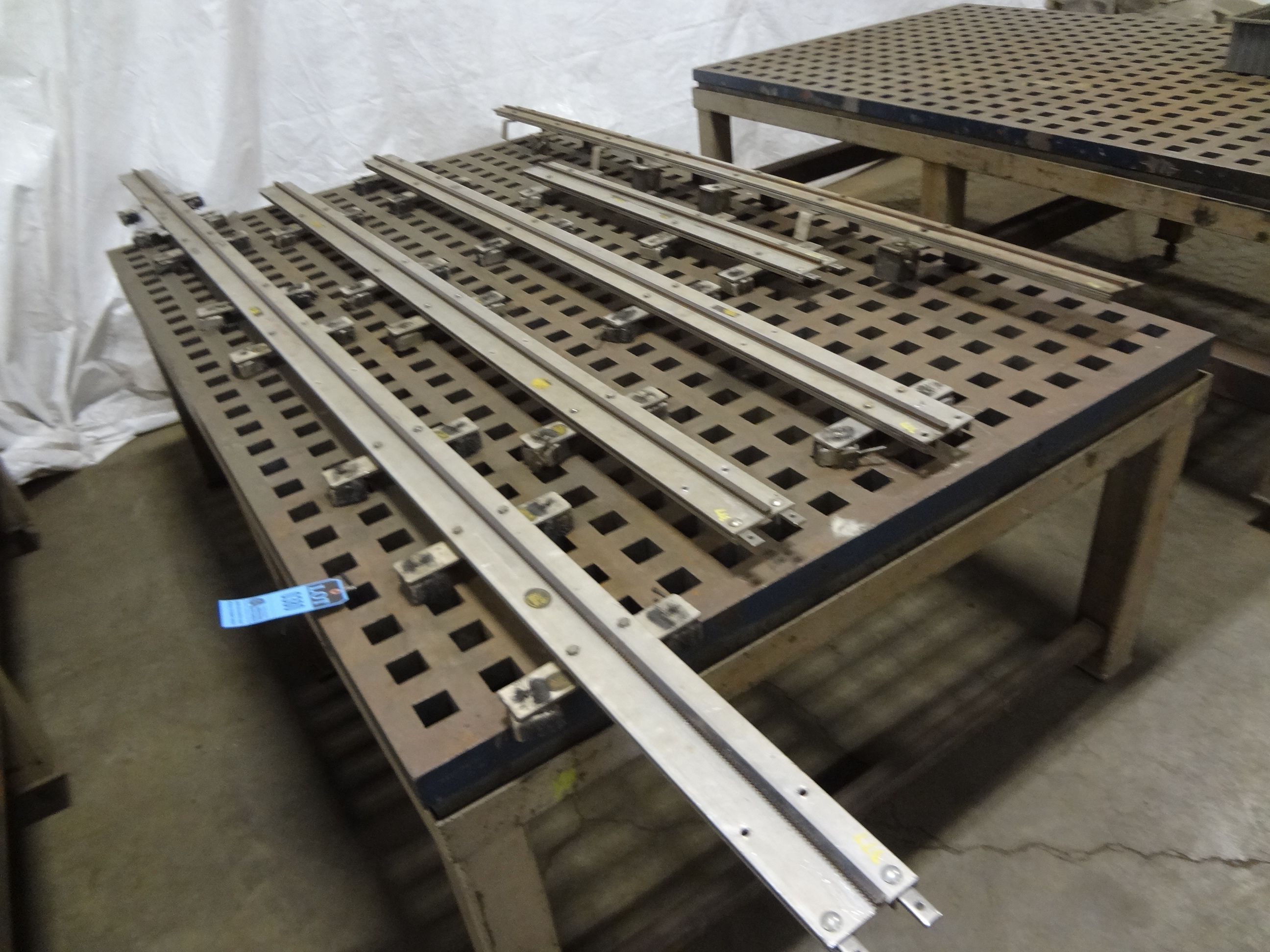 BUG-O MAGNETIC TRACKS, 12' (3) 8', 4'