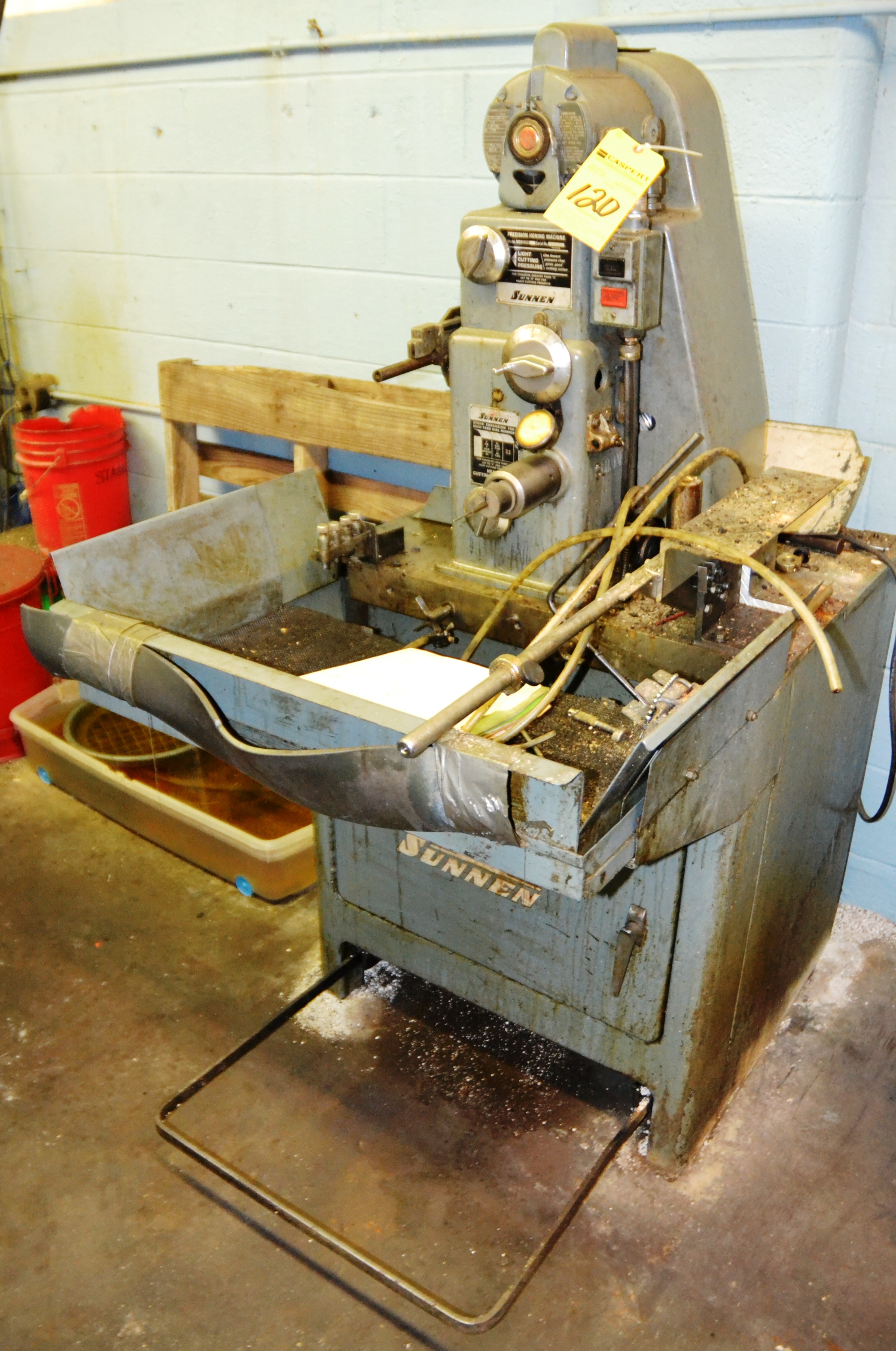 Sunnen Precision Honing Machine with Tooling, S/N 5000, Model RR1115