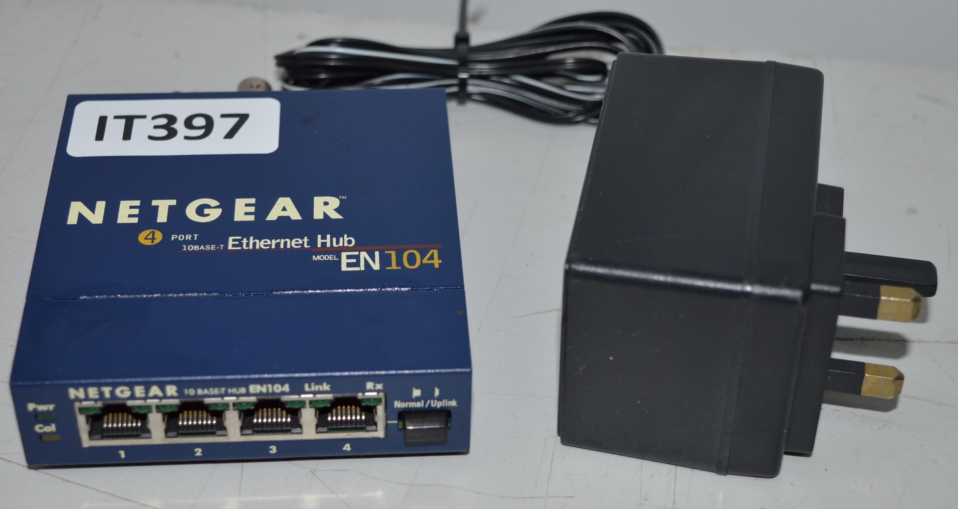1 x Netgear EN104 Ethernet 4-Port Hub with BNC and Uplink Button ...