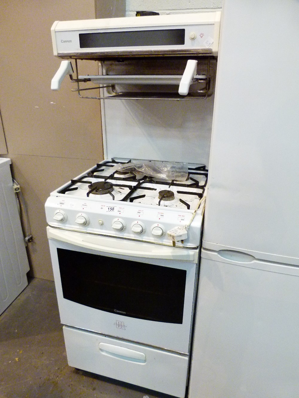 Cannon four ring gas cooker with eye level grill