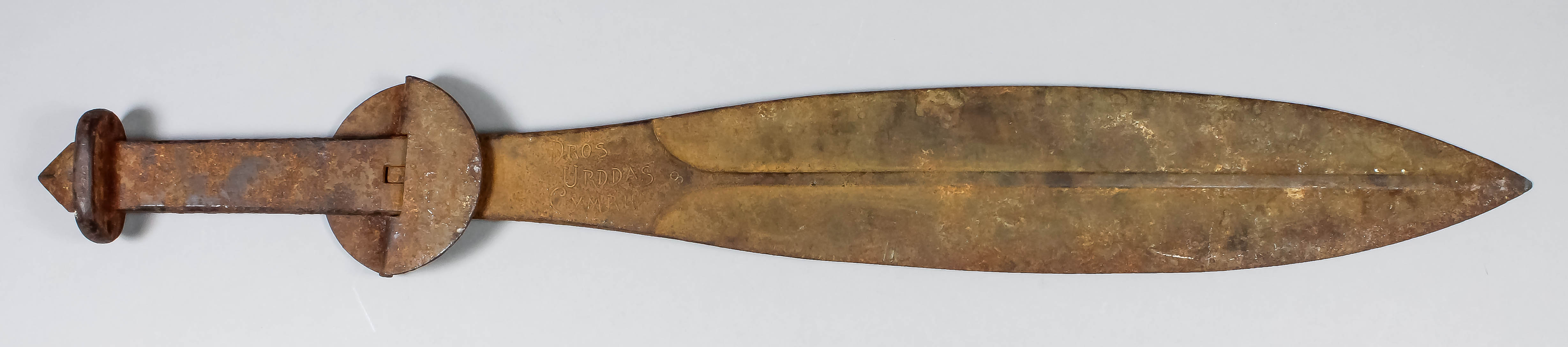 A World War I Welsh trench knife, 17ins double edged gladius styled ...