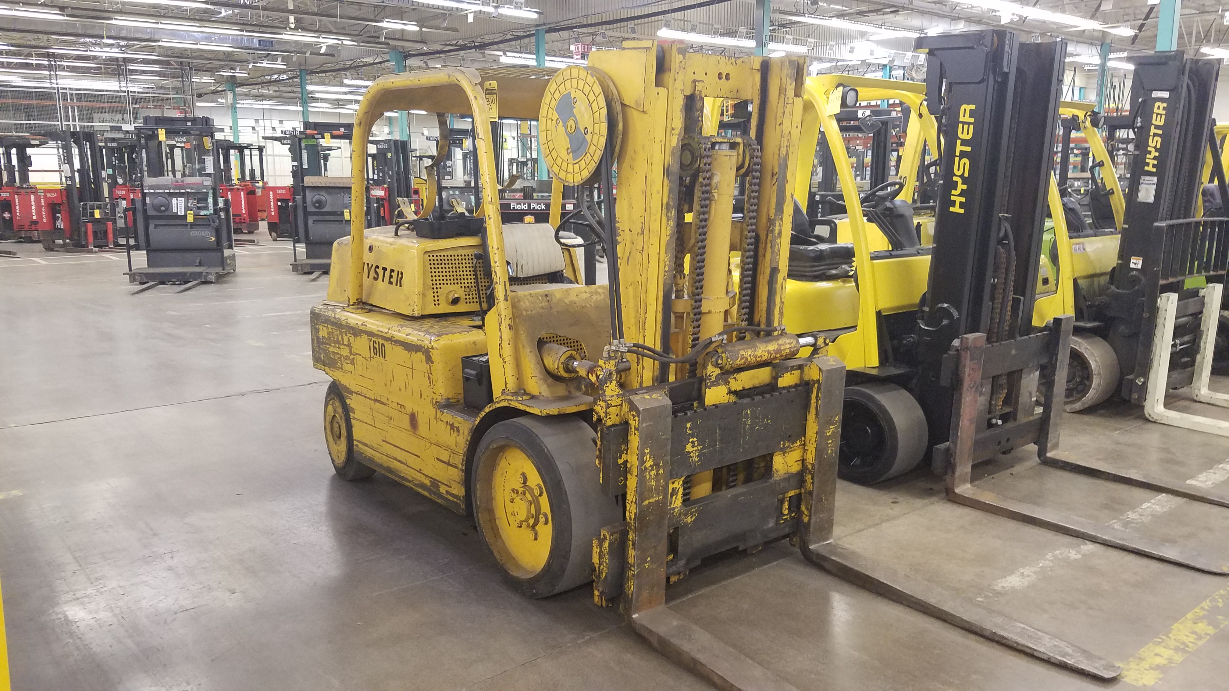 HYSTER 15,000 LB. CAPACITY FORKLIFT, MODEL S150A, LPG, SIDESHIFT