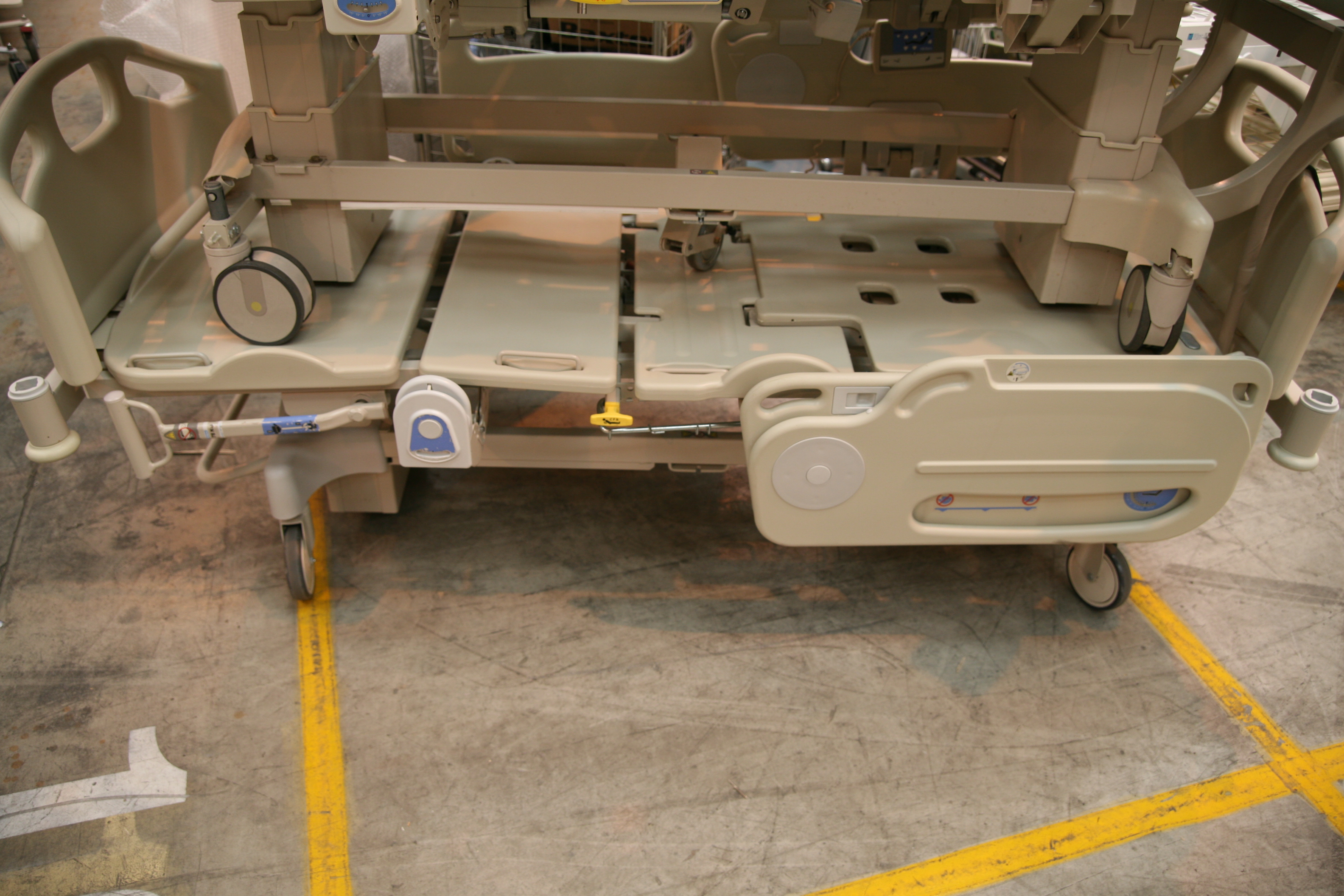 Hill-Rom Avantguard 1200 Electric Hospital Bed With Headboard And Footboard