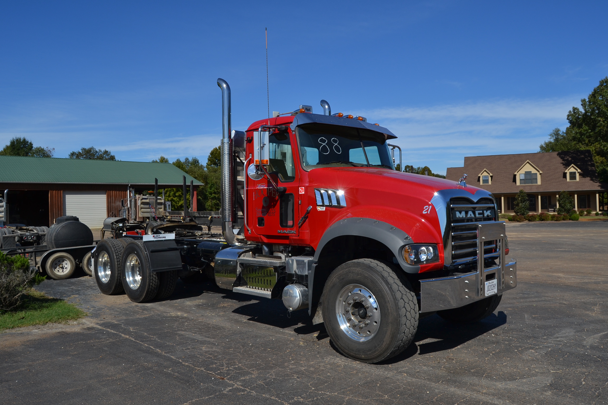 2017 MACK DAY CAB ROAD TRACTOR; W/500HP ; W/18 SPEED TRANSMISSION; W ...