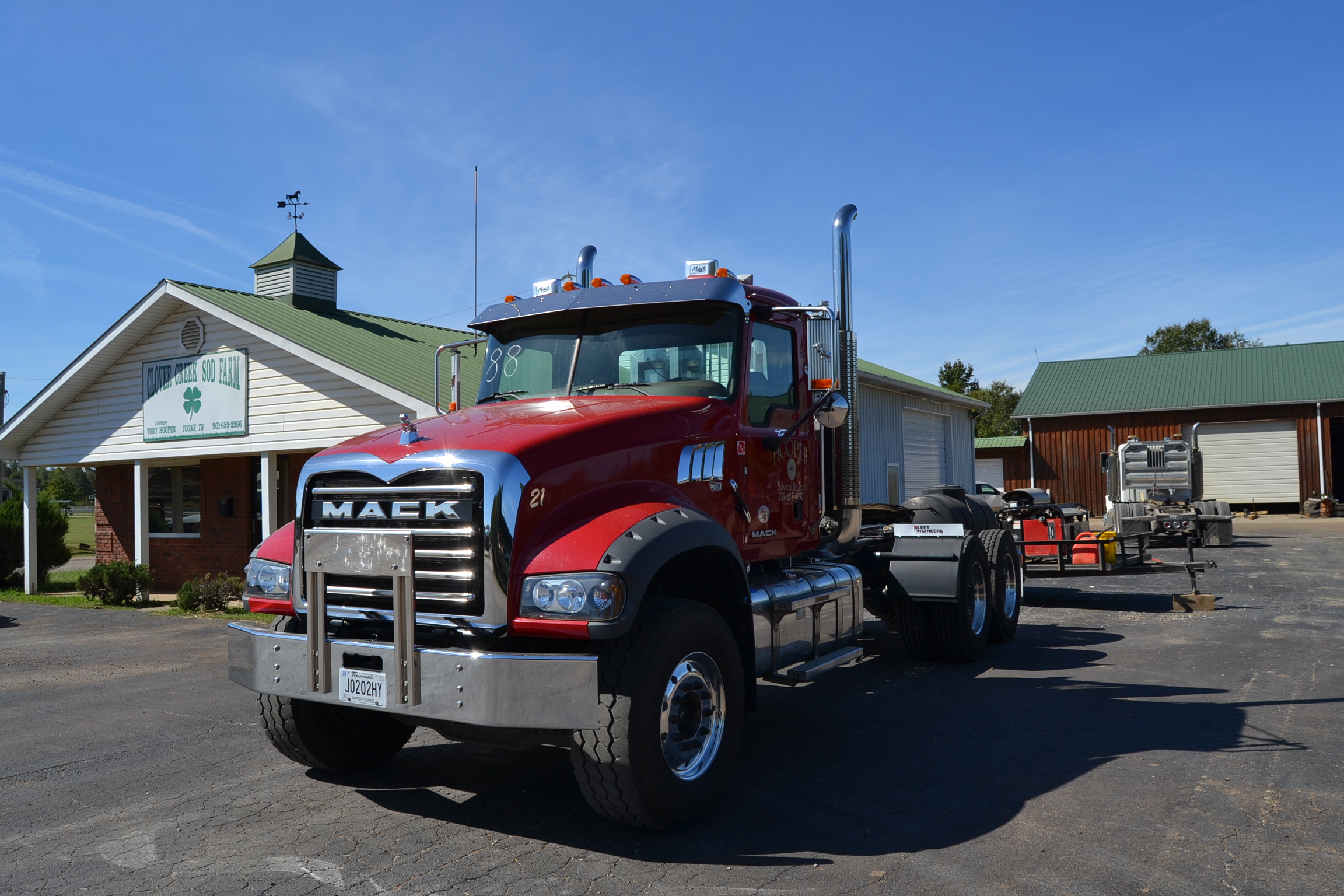 2017 MACK DAY CAB ROAD TRACTOR; W/500HP ; W/18 SPEED TRANSMISSION; W ...