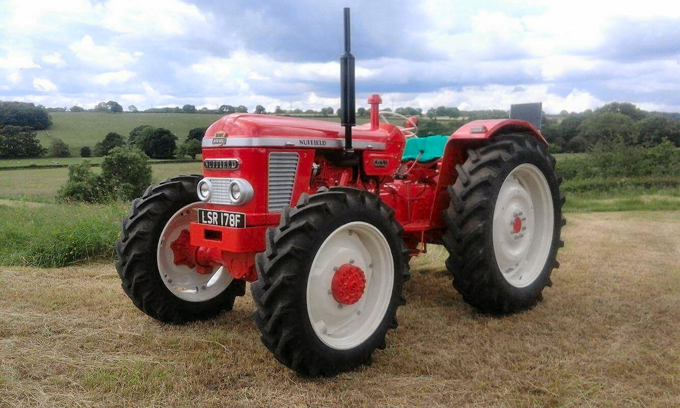 1968 NUFFIELD 465 4wd 4cylinder diesel TRACTOR Reg. No. LSR 178F Serial ...