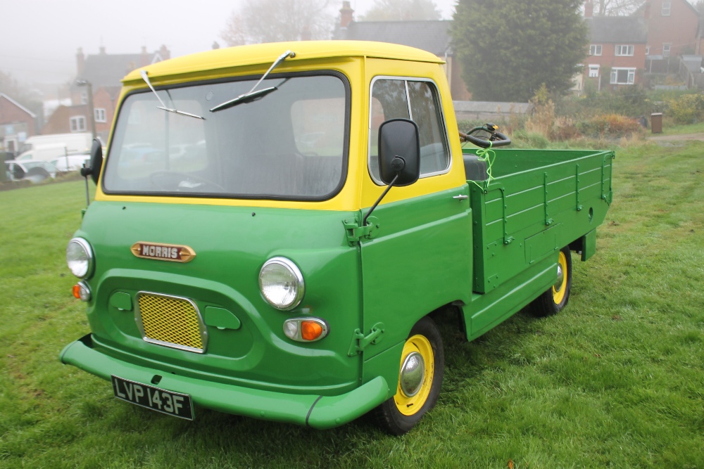 A BRITISH LEYLAND 1967 MORRIS COMMERCIAL J4 PICK UP DROPSIDE LORRY, in ...