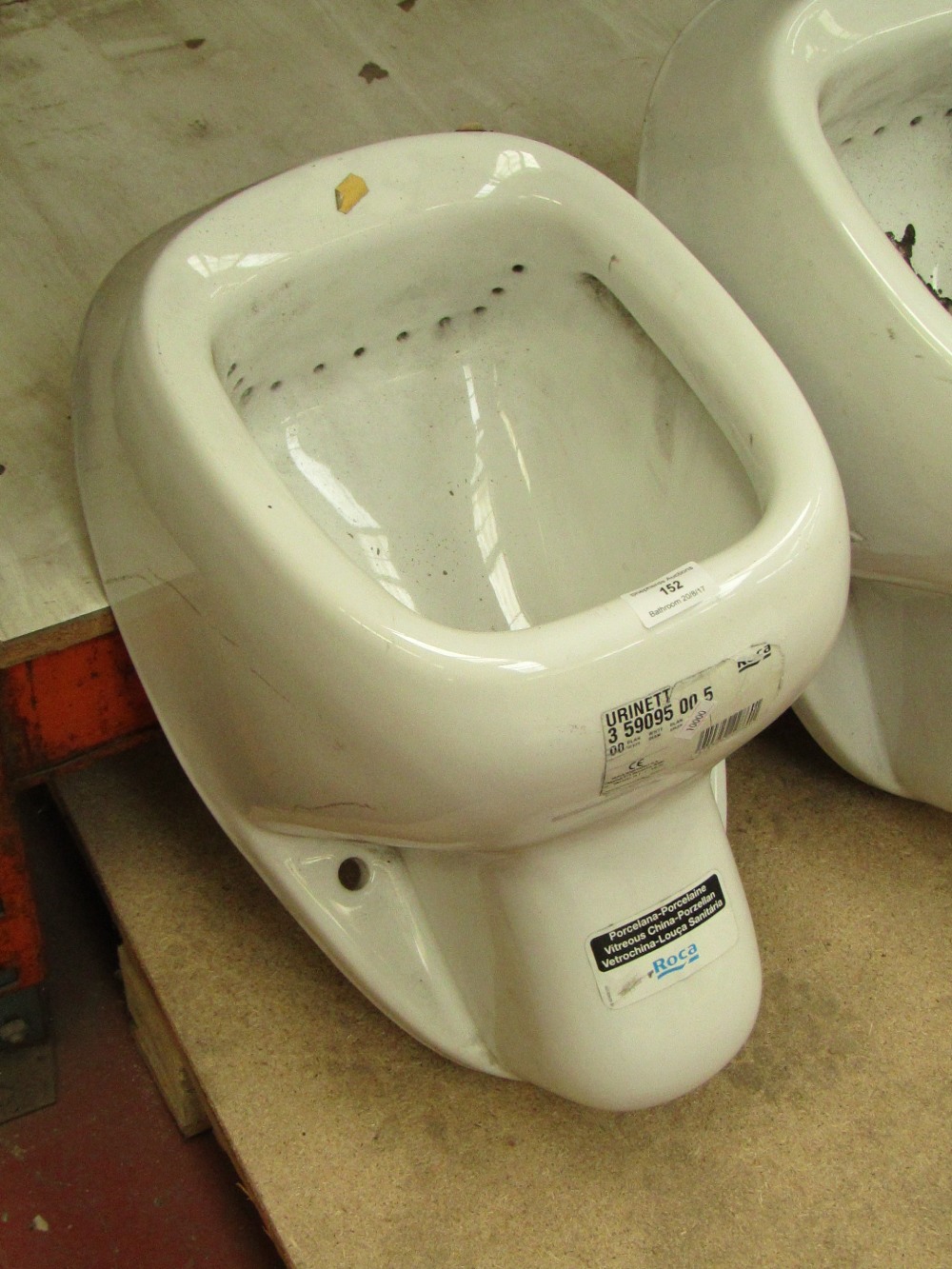 Roca Urinett Urinal XP Exposed Inlet with Integral Spray. New, RRP'd at ...