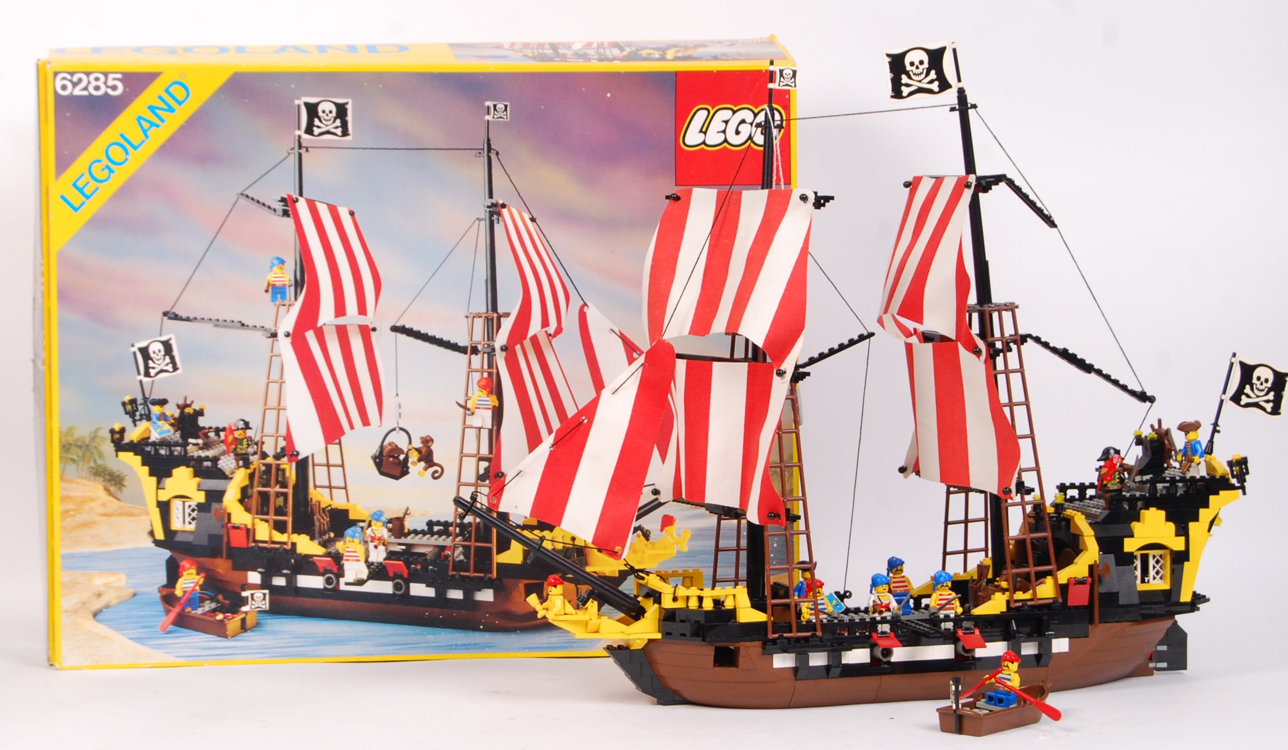 An original vintage Lego Legoland Pirates set No. 6285 ' Black Sea ...