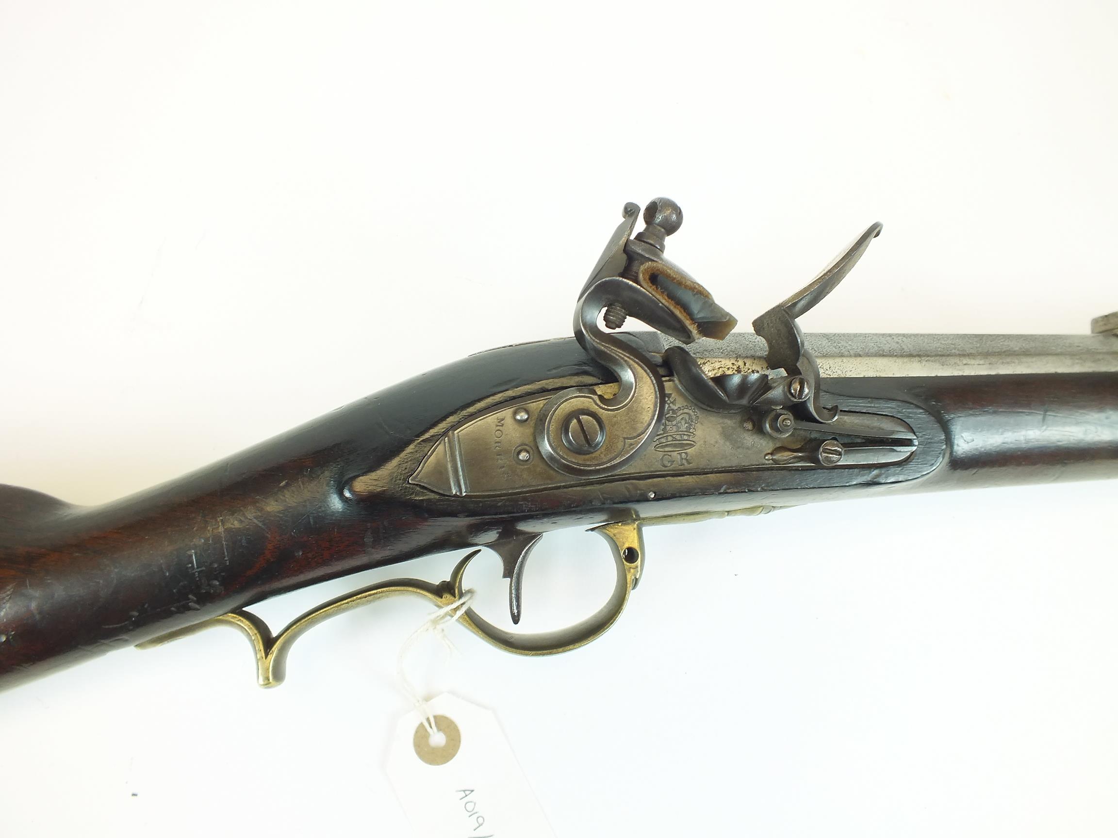 A RARE .650 CALIBRE 1776 PATTERN FLINTLOCK SERVICE RIFLE BY MORRIS ...