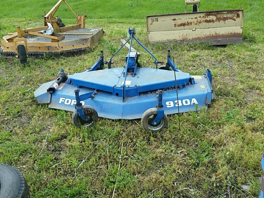 Ford 930A finish mower - pto driven
