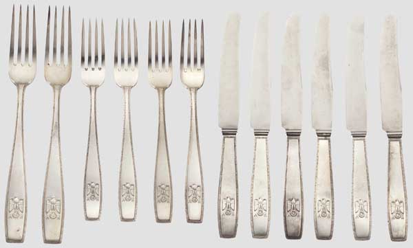 Adolf Hitler - 24 Teile Silberbesteck aus dem persönlichen Tafelsilber ...