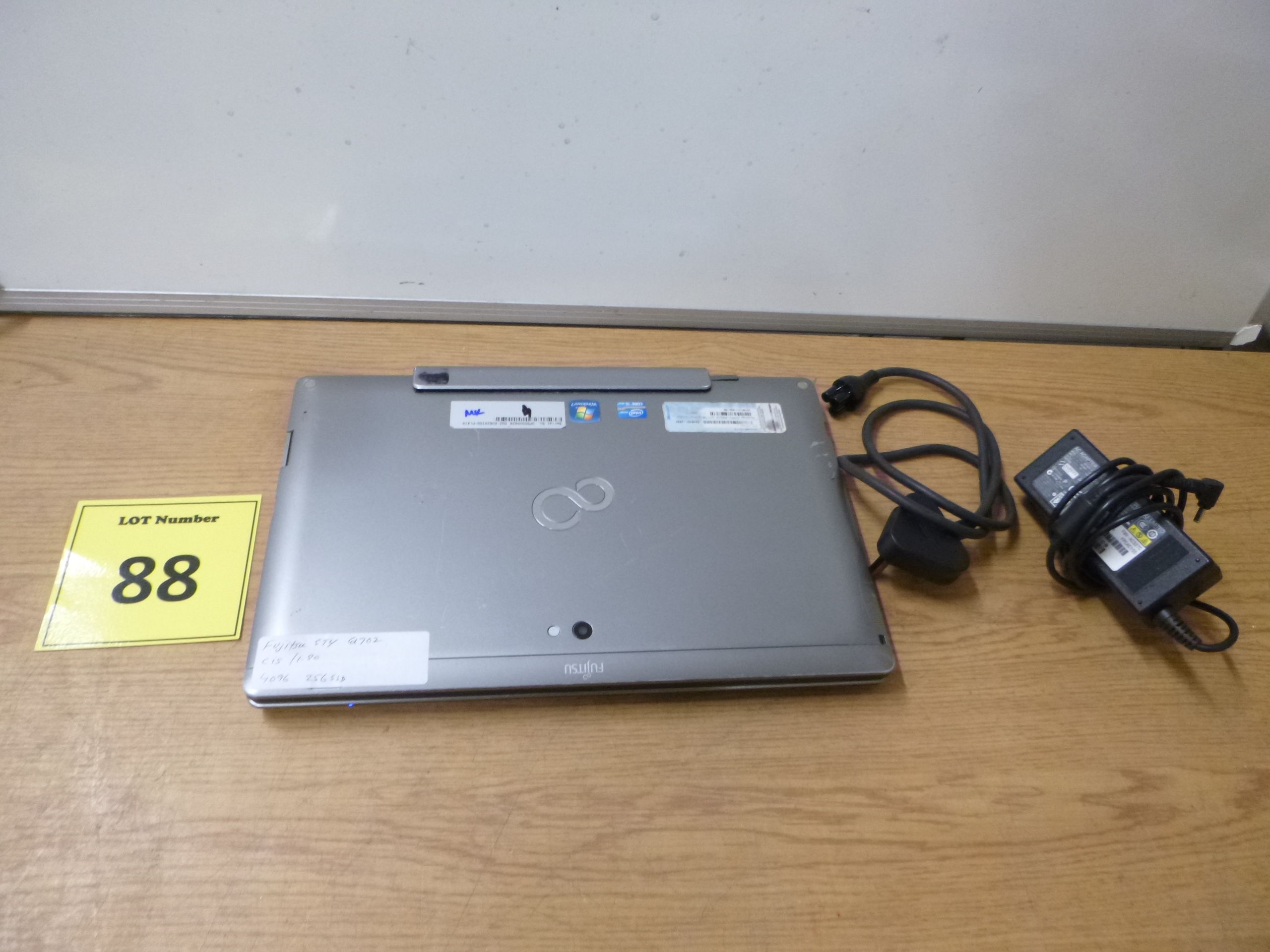 Fujitsu Stylistic Q702 Core i5 1.8GHZ, 4GB RAM, 256GB SSD DRIVE Tablet ...