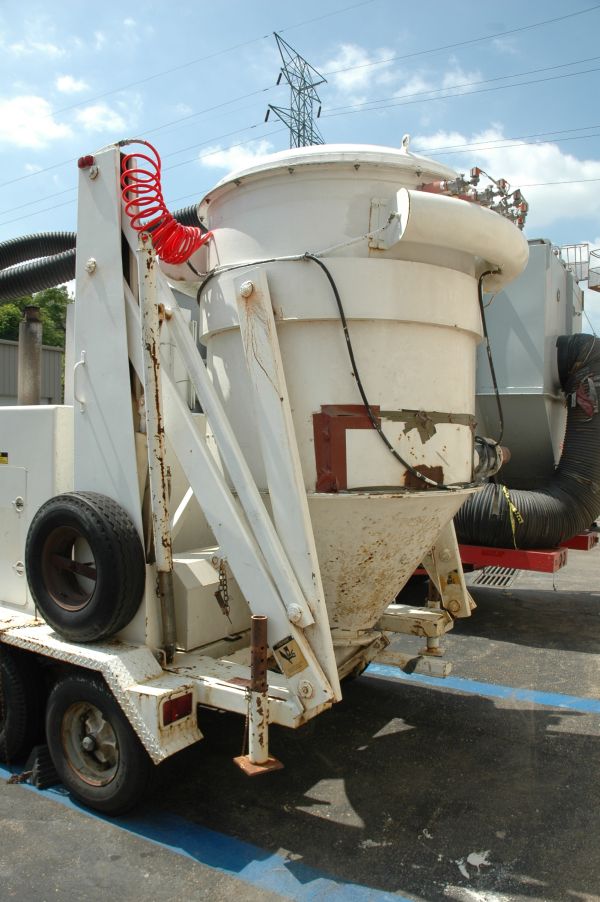 VECTOR MODEL VECLOADER 522 MAGNUM TRAILER MOUNTED DIESEL POWER VACUUM ...