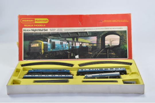Triang Hornby RS604 Night Mail Train Set containing BR blue Diesel LOCO ...