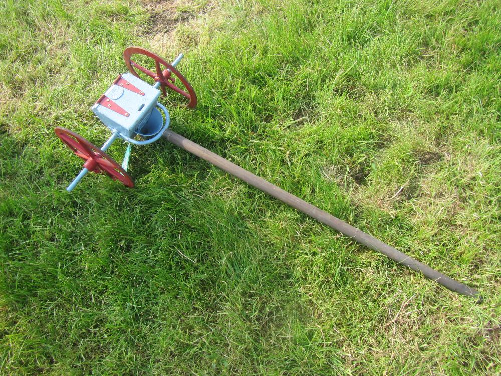 Baker single row push seed drill