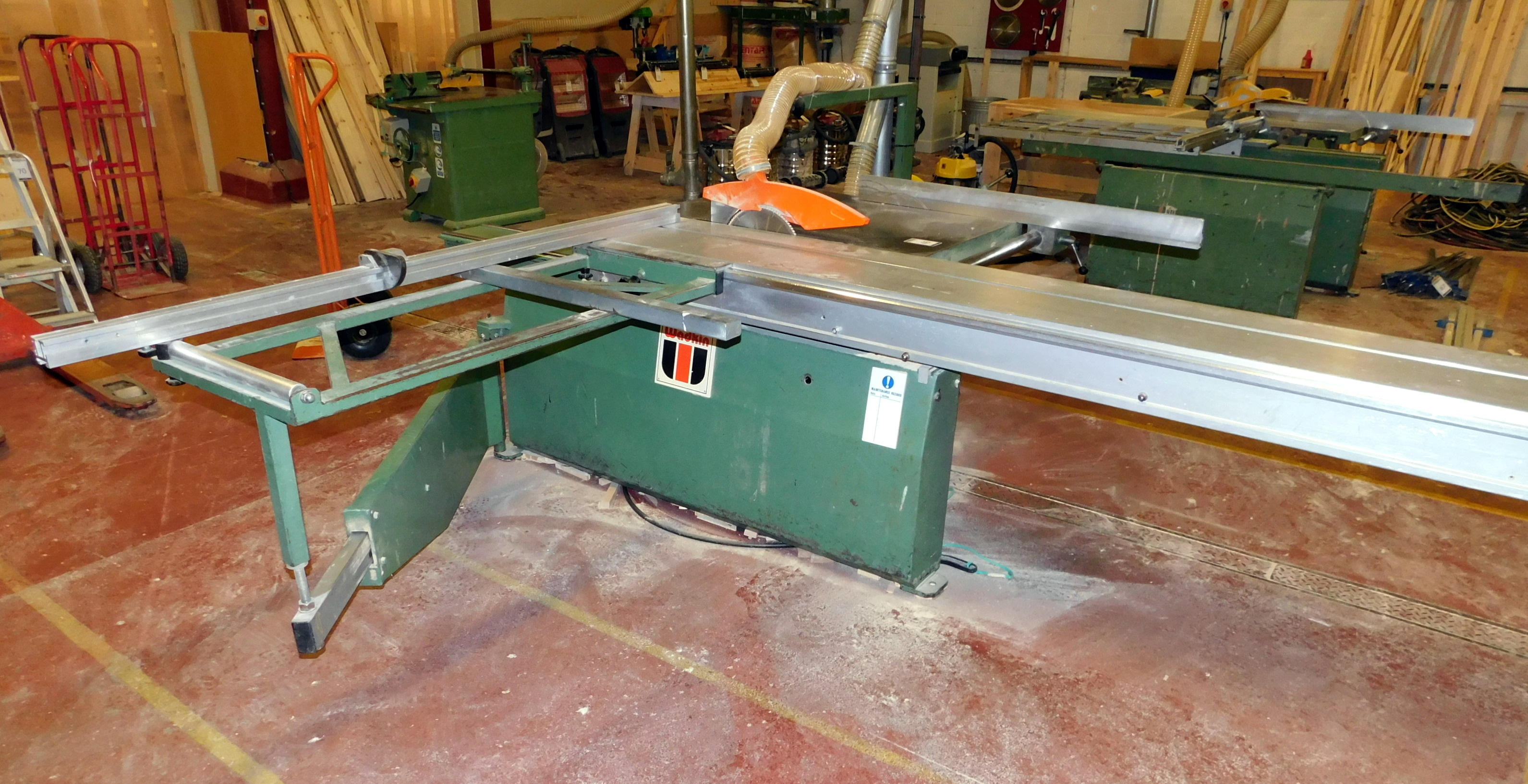 Wadkin CP25 Sliding Table Panel Saw, S/N 90422 with Scribing Blade ...