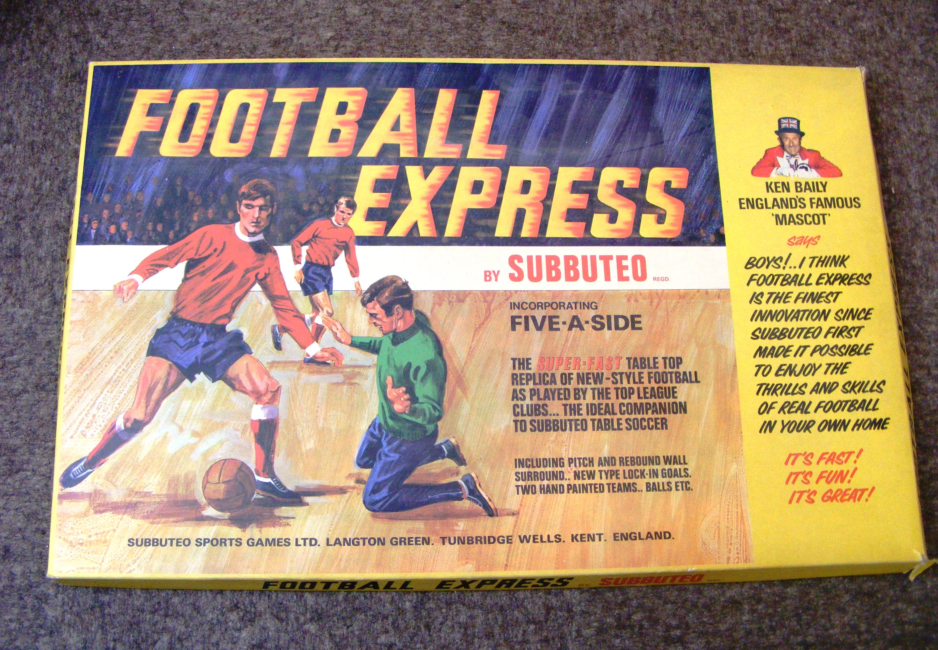 Subbuteo Football Express, football pitch including goals & football ...
