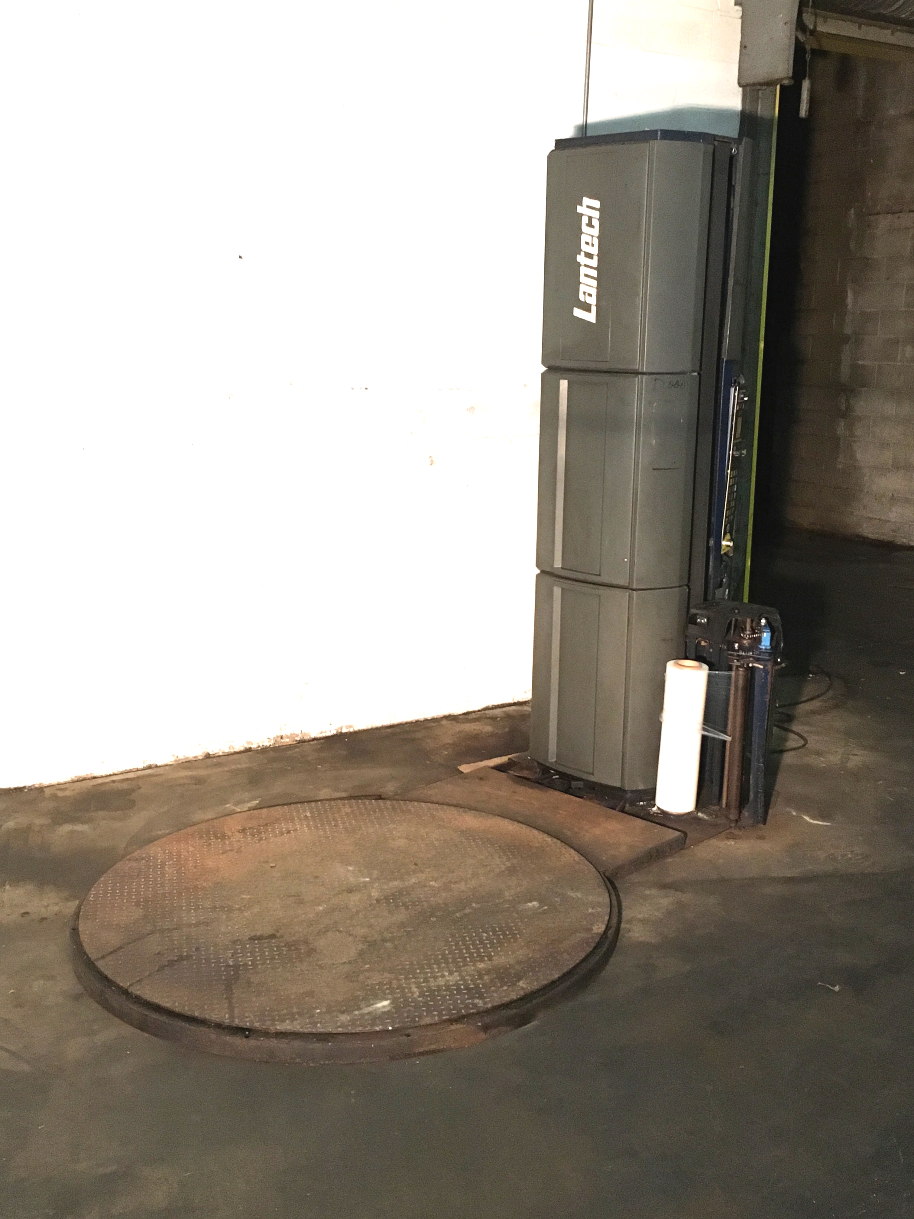 Lantech Q300 Pallet Stretch Wrapper Serial: 3378 Semi-Automatic ...