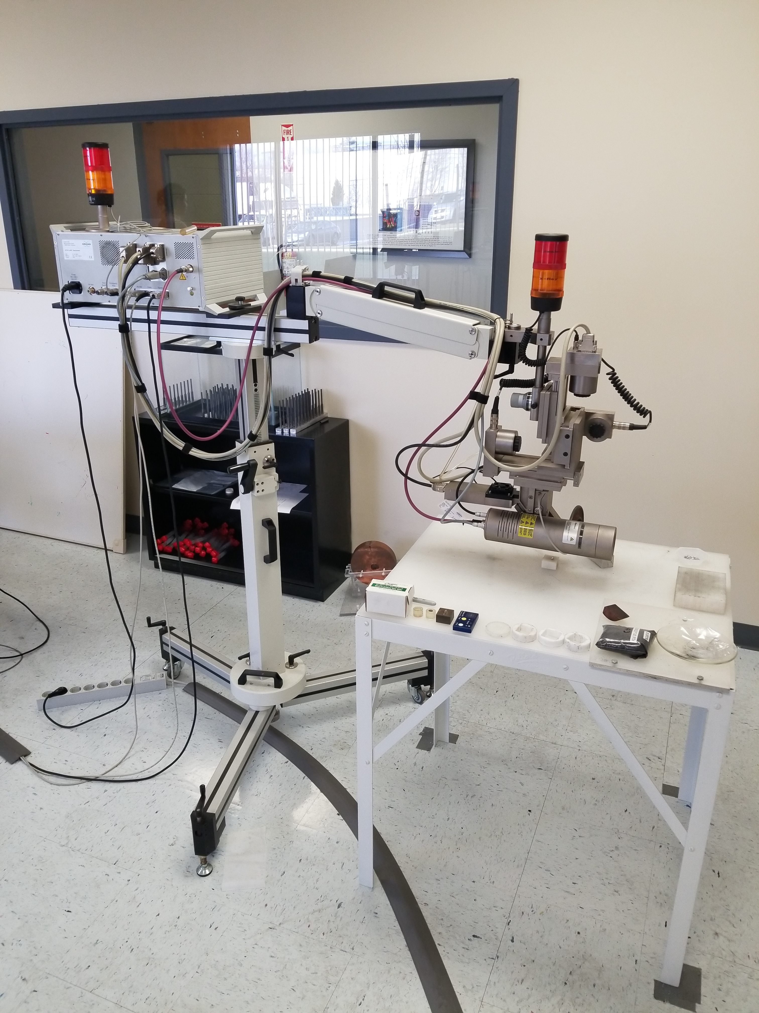 Bruker ARTAX uXRF Spectromer for XRF Analysis , SN: 41 052 0907, 100 ...