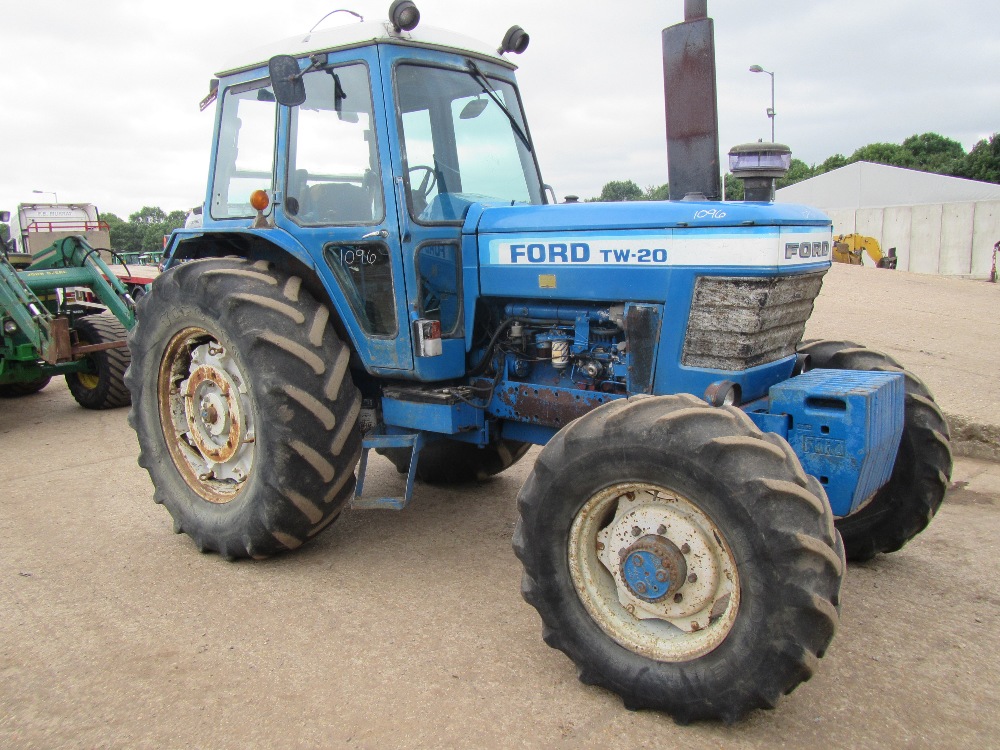 Ford TW20 4wd Tractor
