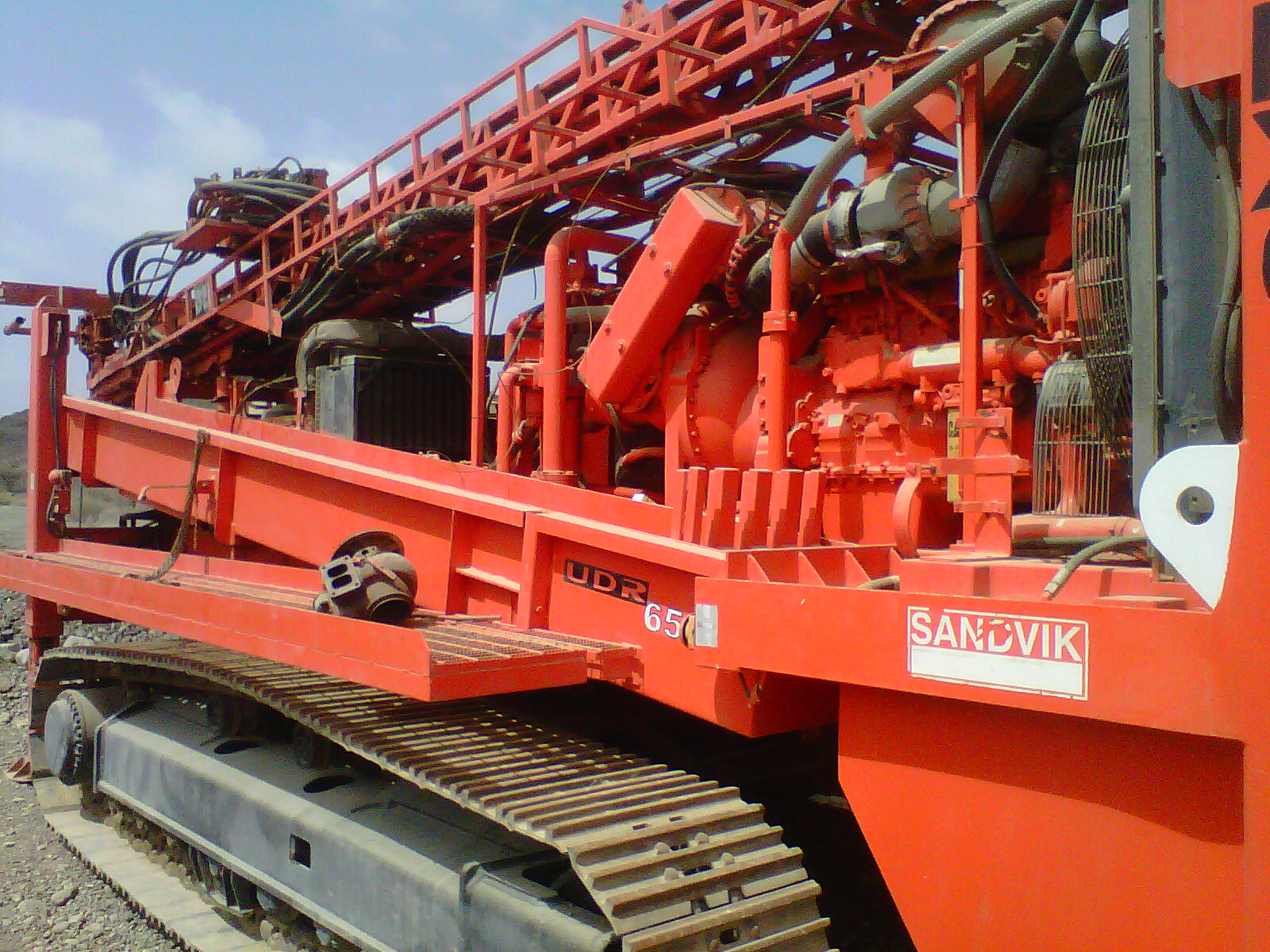 Drill Rigs-Track mounted Application :Exploration Drilling Equipment ...