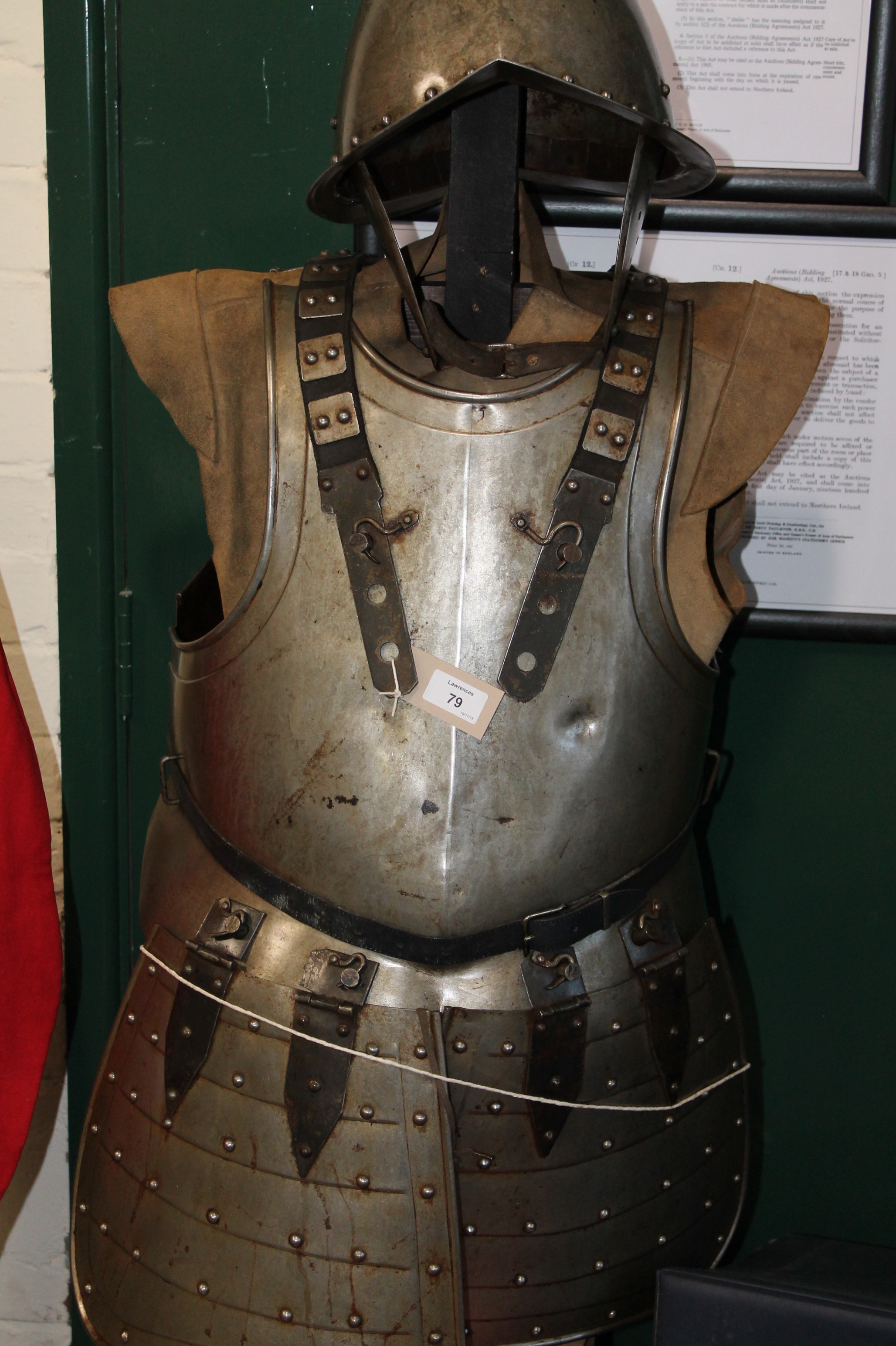REPRODUCTION PIKEMANS ARMOUR & HELMET. A well made reproduction ...