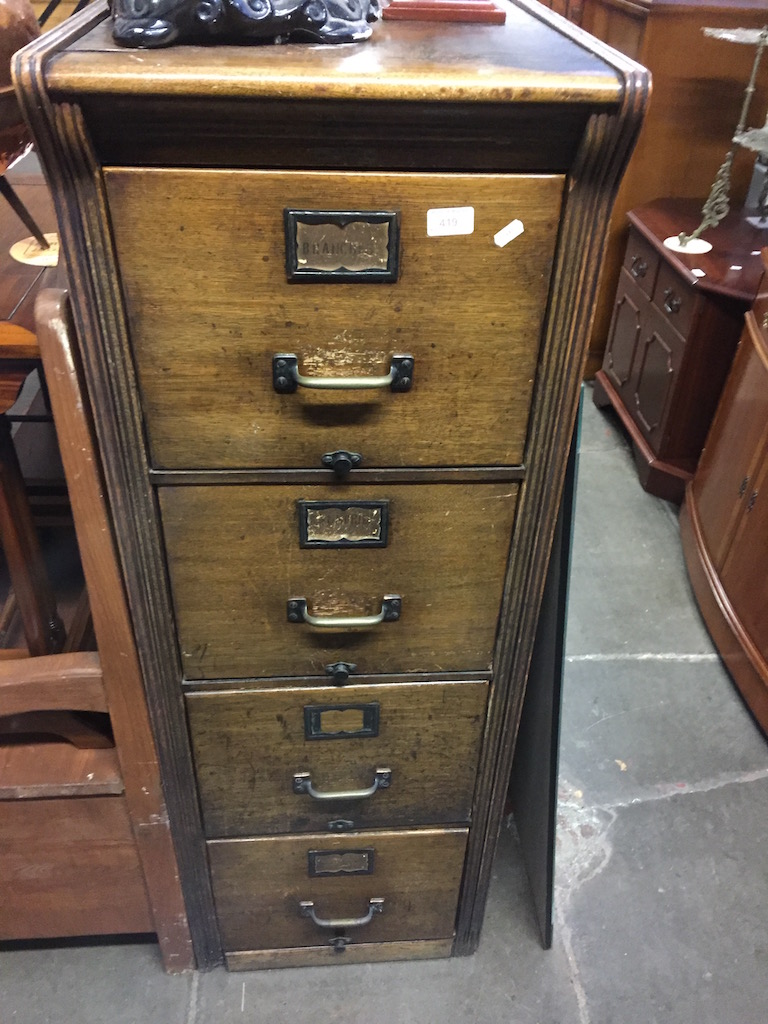1920S VINTAGE OAK FILE DRAWERS WITH BRASS HANDLES. H134CM. W45CM