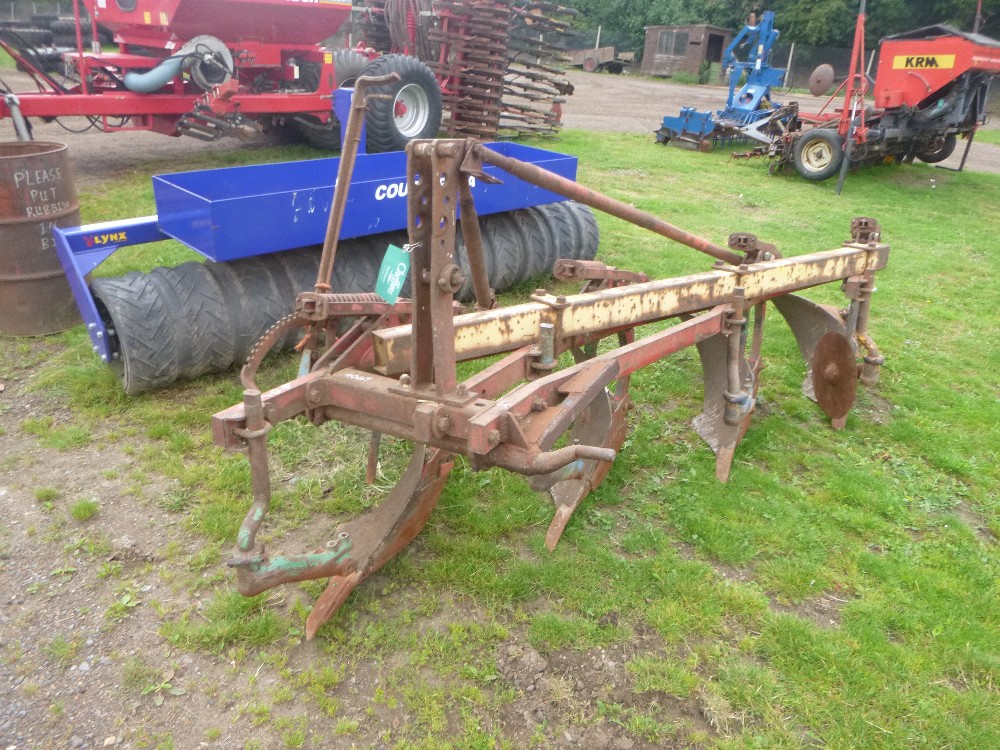 Kverneland 4 Furrow Conventional Plough With Breakaway
