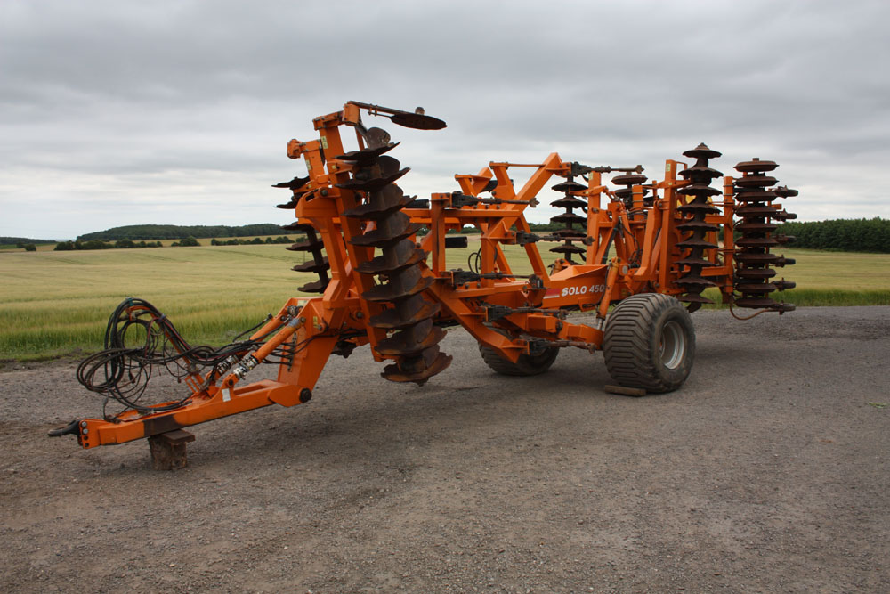 2007 Simba Solo 450 ST folding cultivator with 2007 Stocks Ag Turbo Jet ...