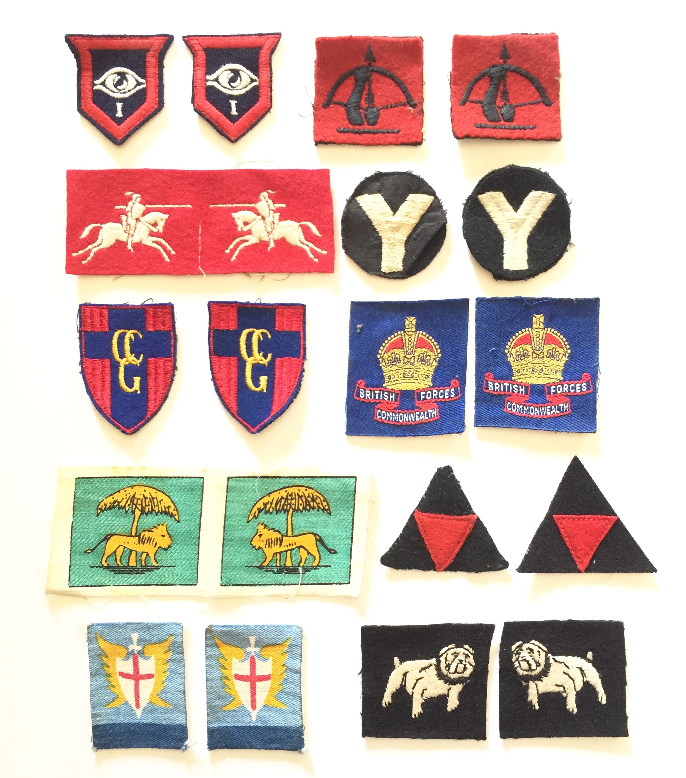 Selection of WW2 & Post WW2 British Army Pairs Cloth Formation Badges ...