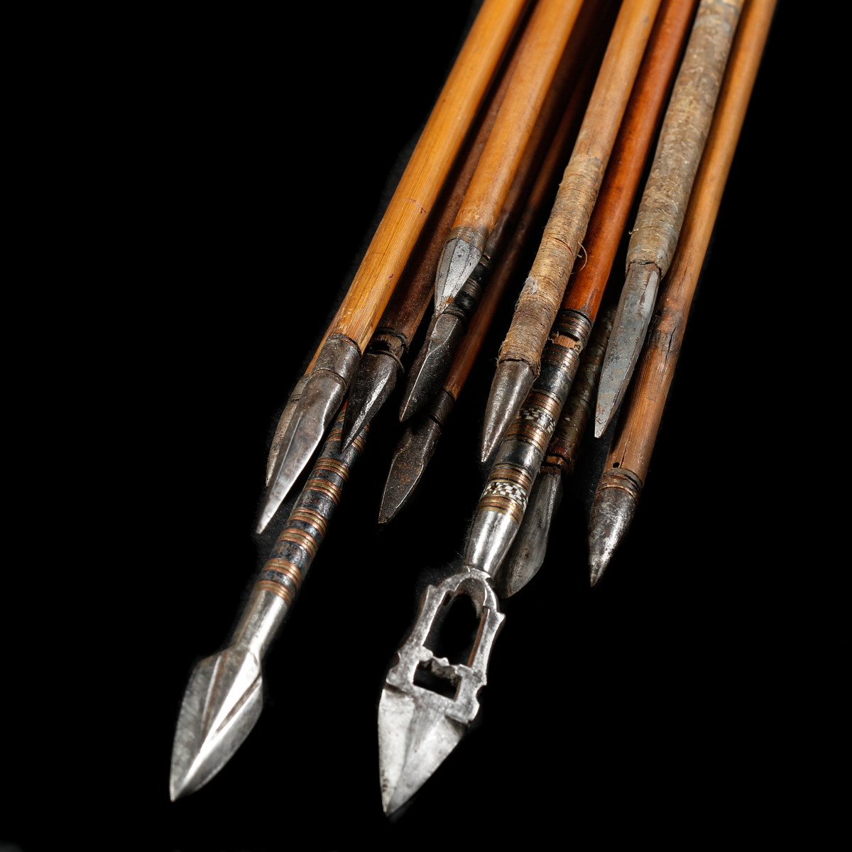 12 assorted Indian reed arrows tir. Possibly 18th or 19th century ...