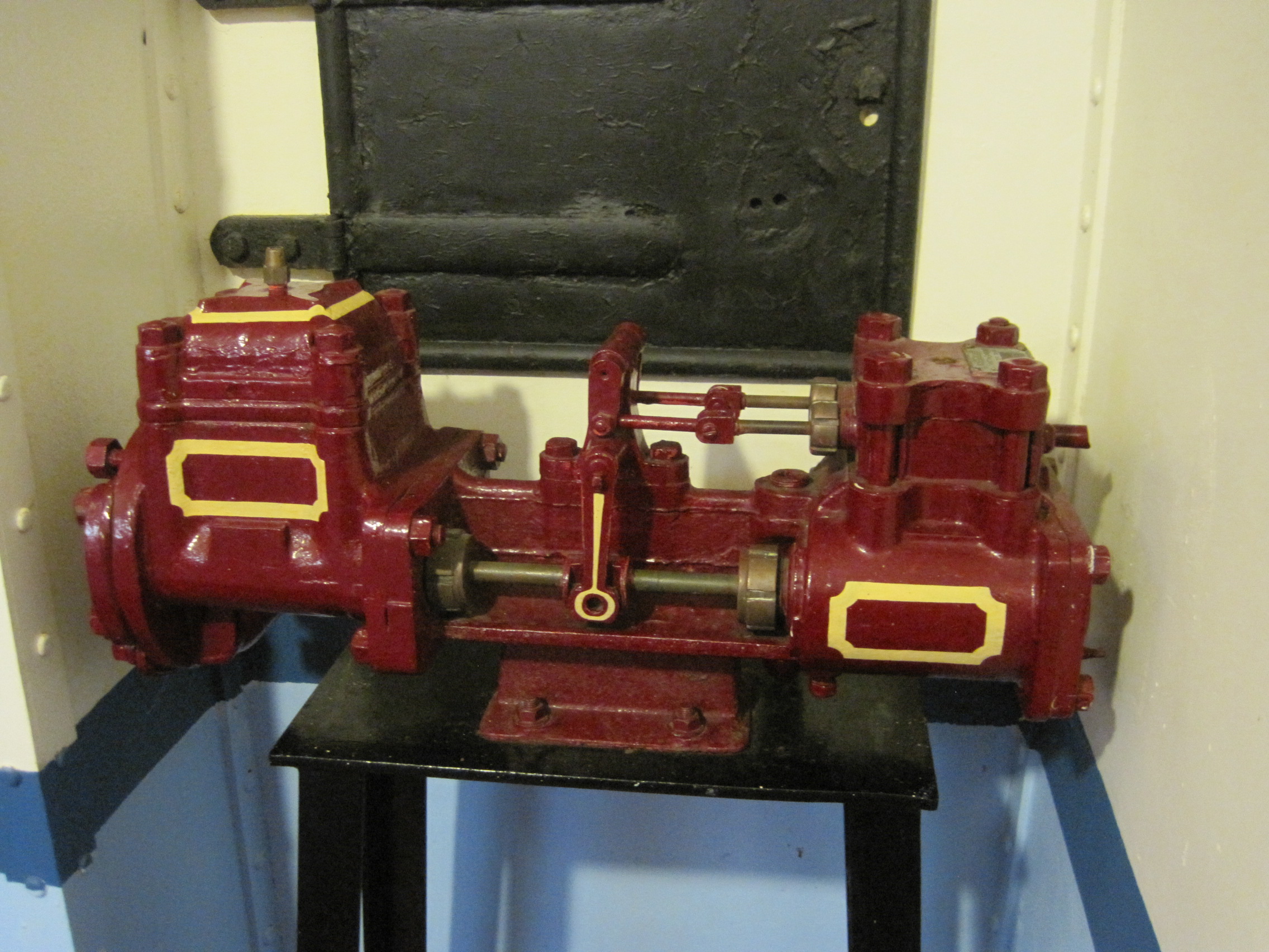 6. Worthington Simpson Ltd duplex horizontal steam pump No. 5065327 ...