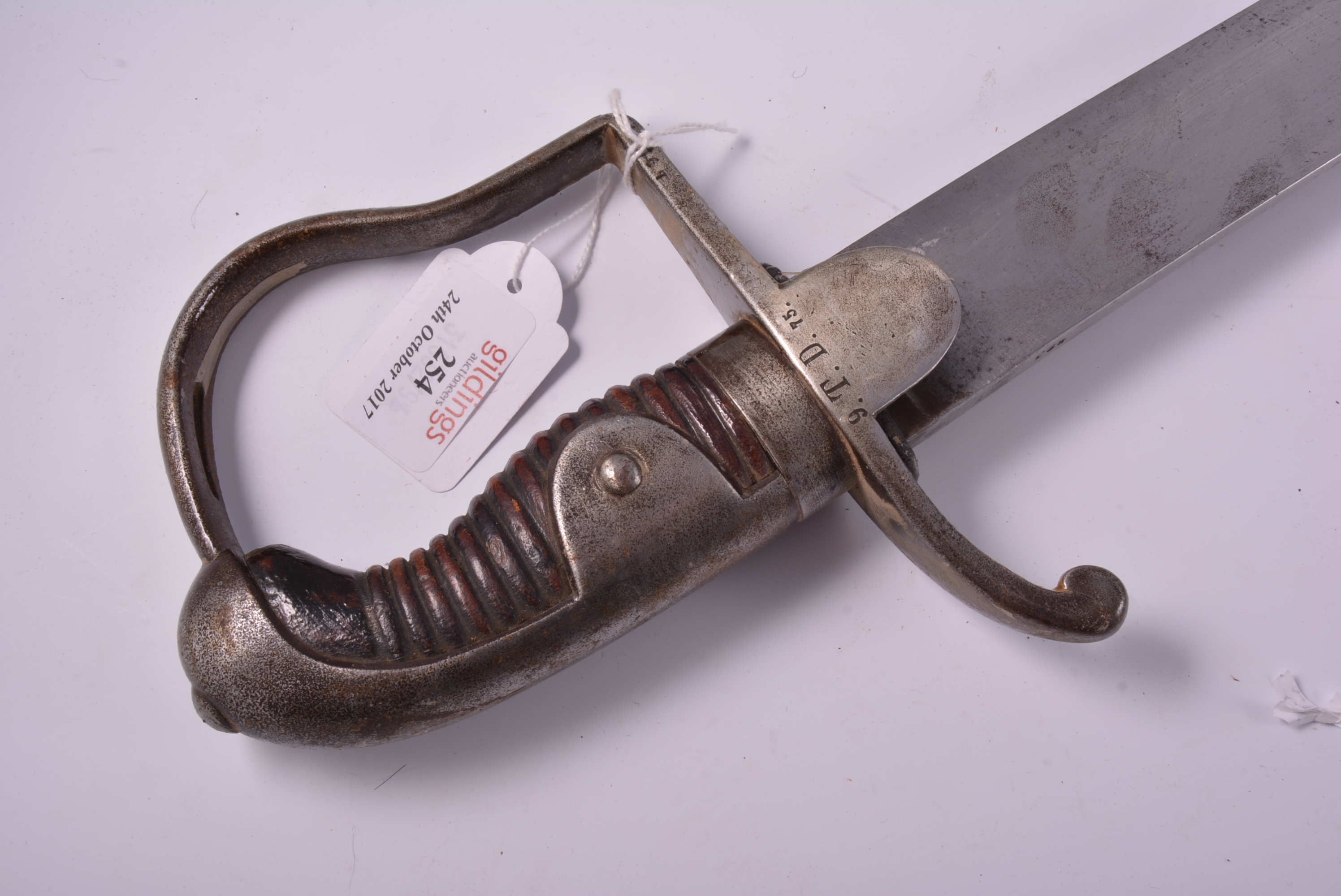 Cavalry sabre, 81cm curved blade, stirrup hilt, wooden grip, stamped 9 ...