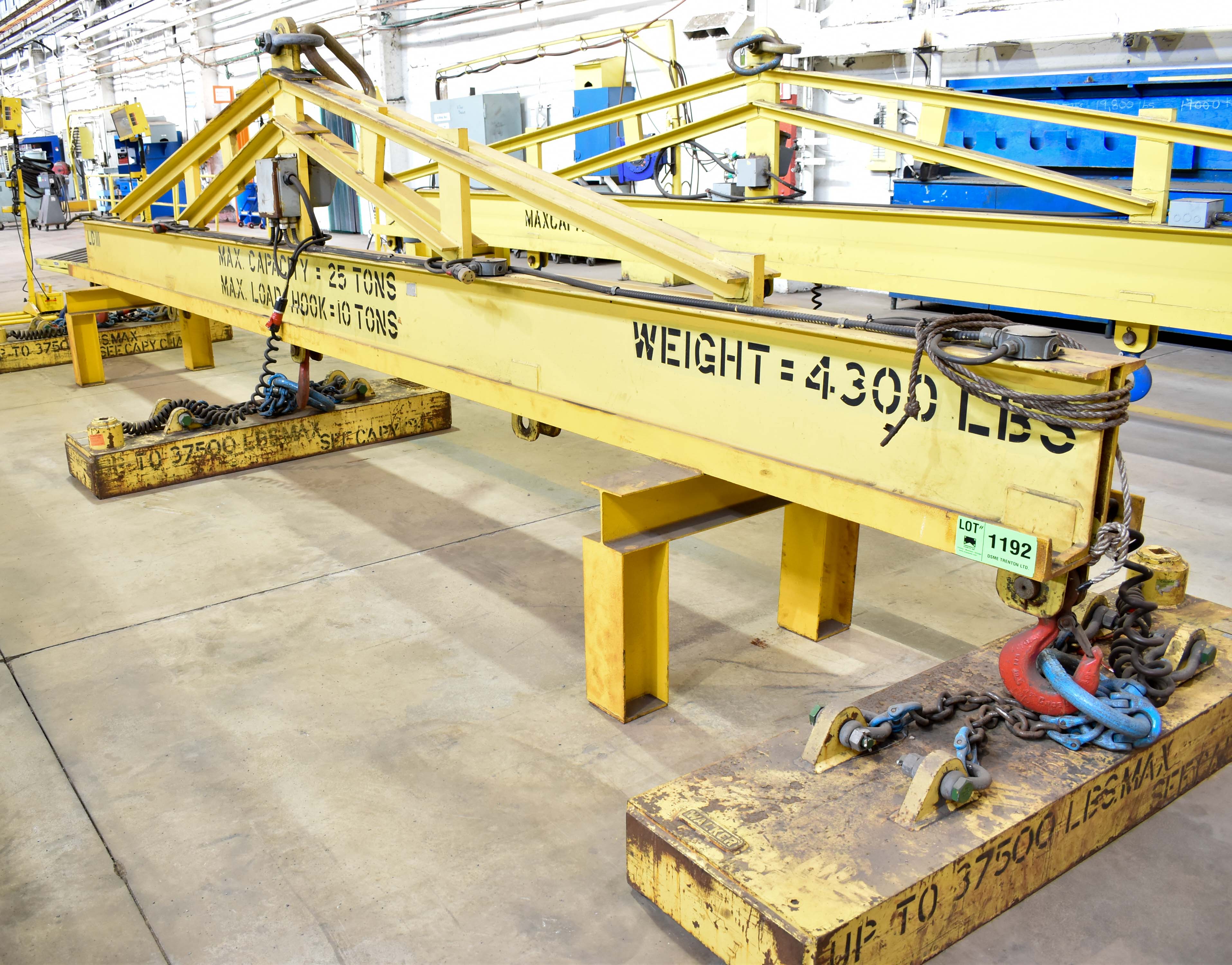 LD III 28' X 25 TON CAPACITY PLATE LIFTING SPREADER BEAM WITH (3 ...