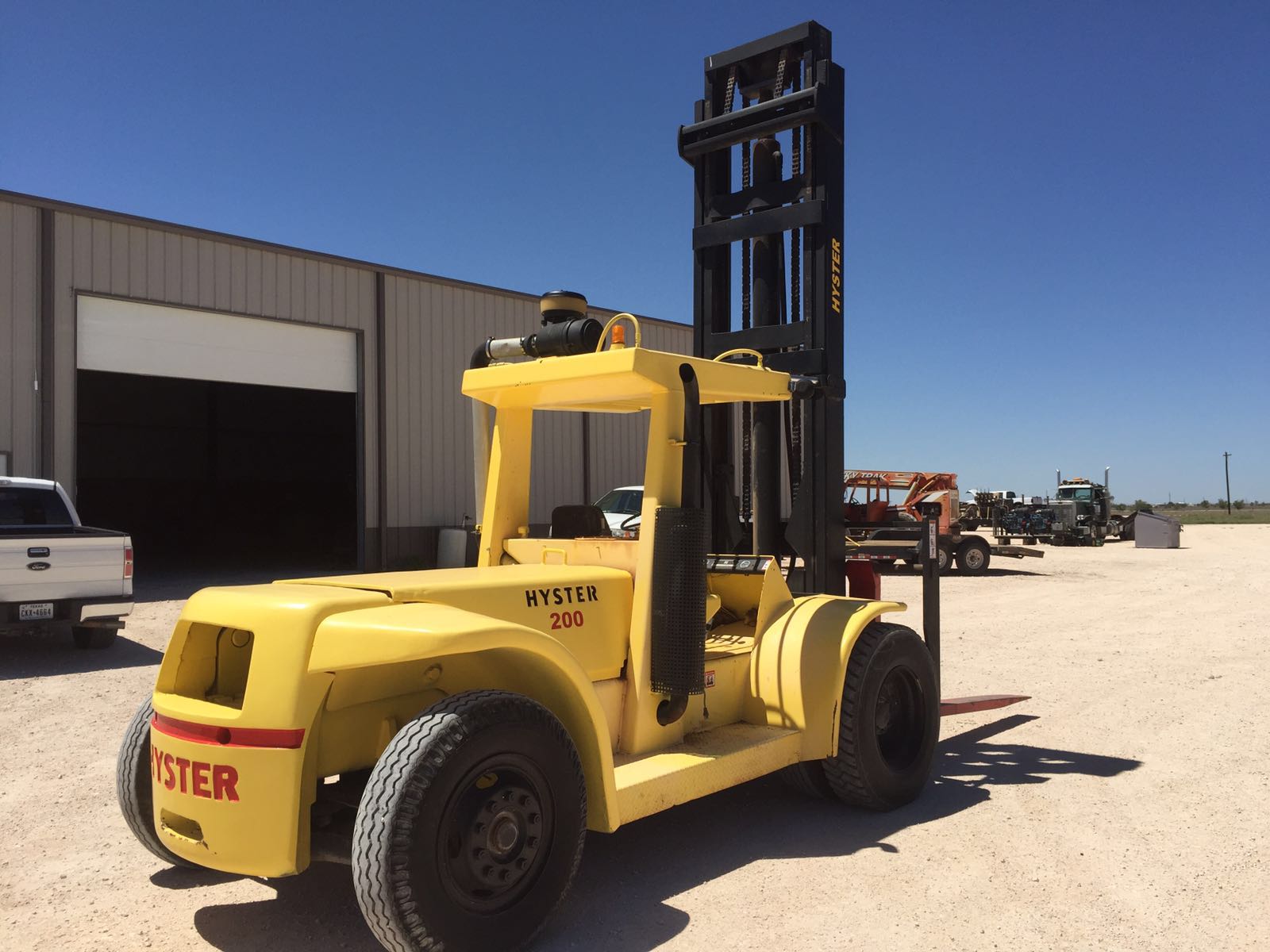 Hyster 200 Forklift 6 Cyl. Perkins, Lifts 19.5 ft., Forks 7.10 ft. Long ...