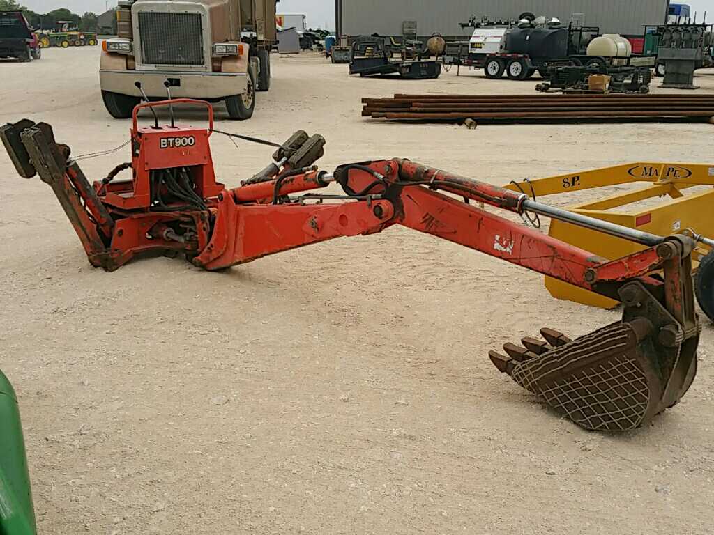 Kubota BT900 Backhoe Attachement S# 12440