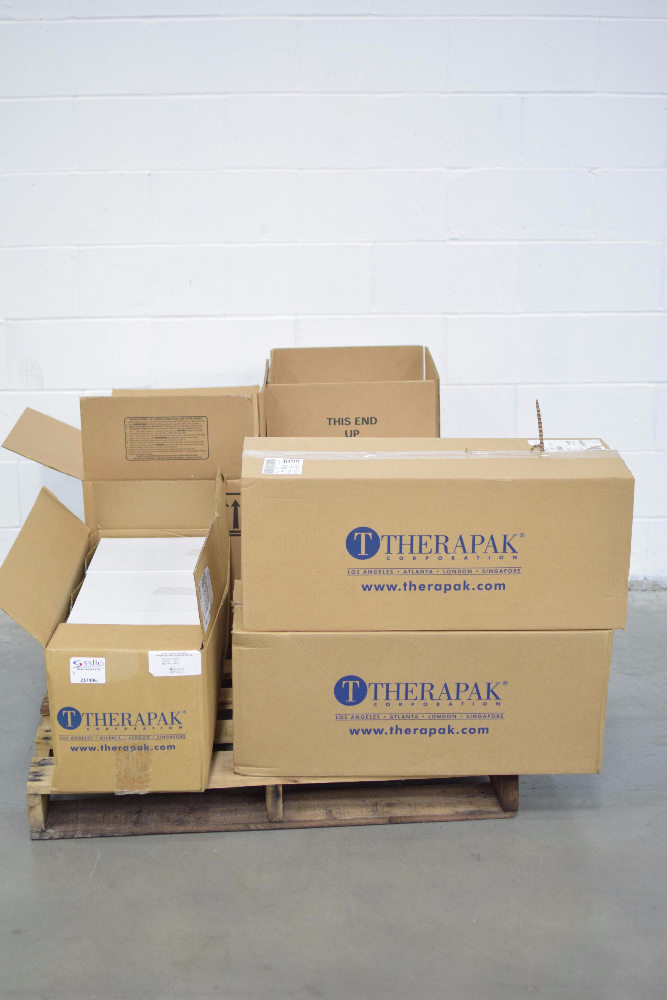 Lot of (12) Styrofoam Shipping Containers , (12) Styrofoam Shipping ...