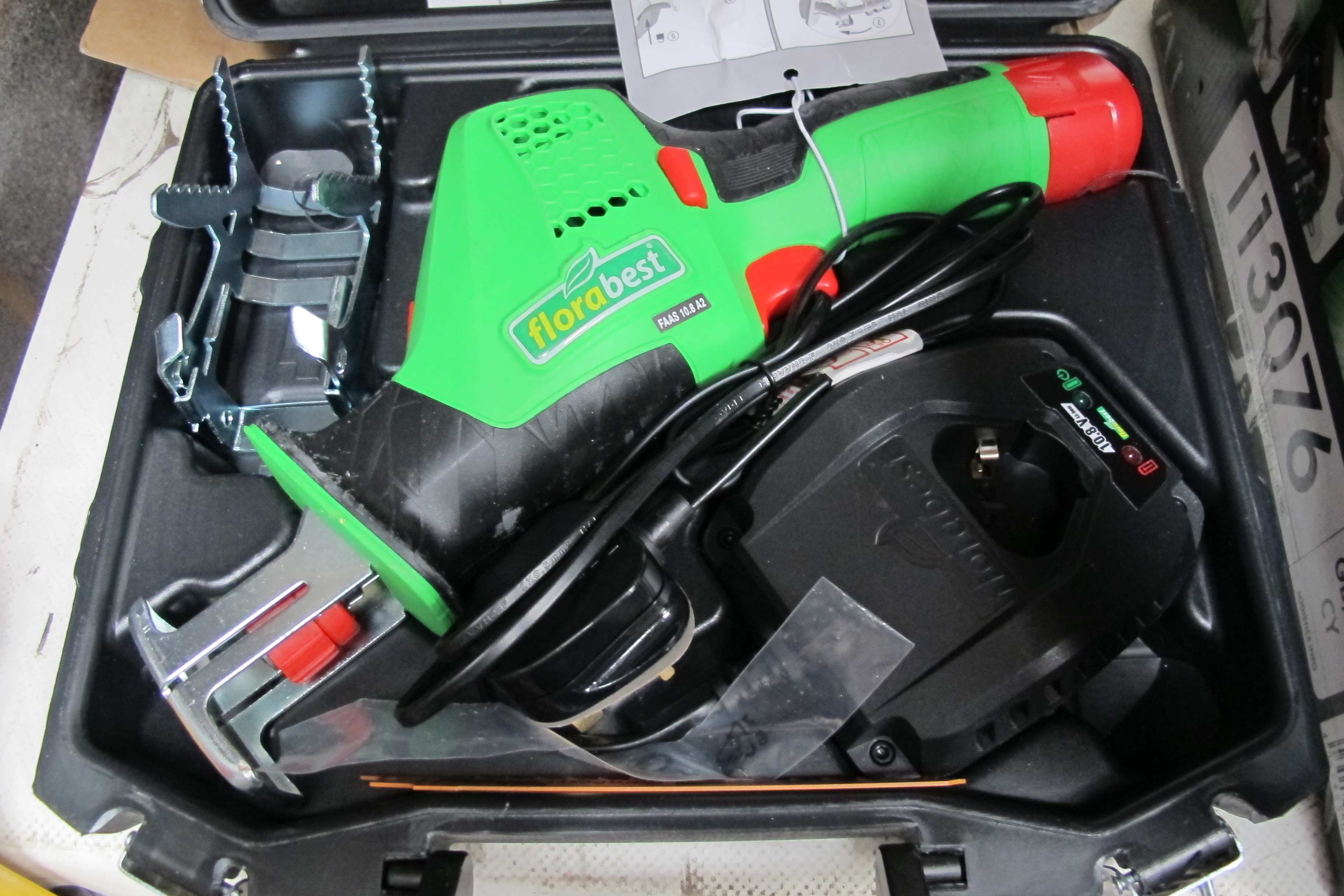 Florabest cordless pruning saw