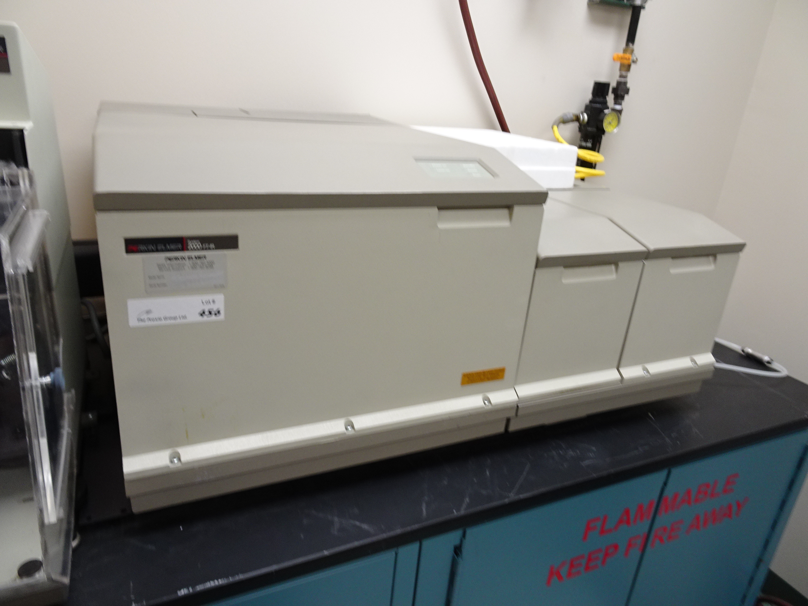 Perkin Elmer System 2000 Series FT-IR System Complete With Test Chamber ...