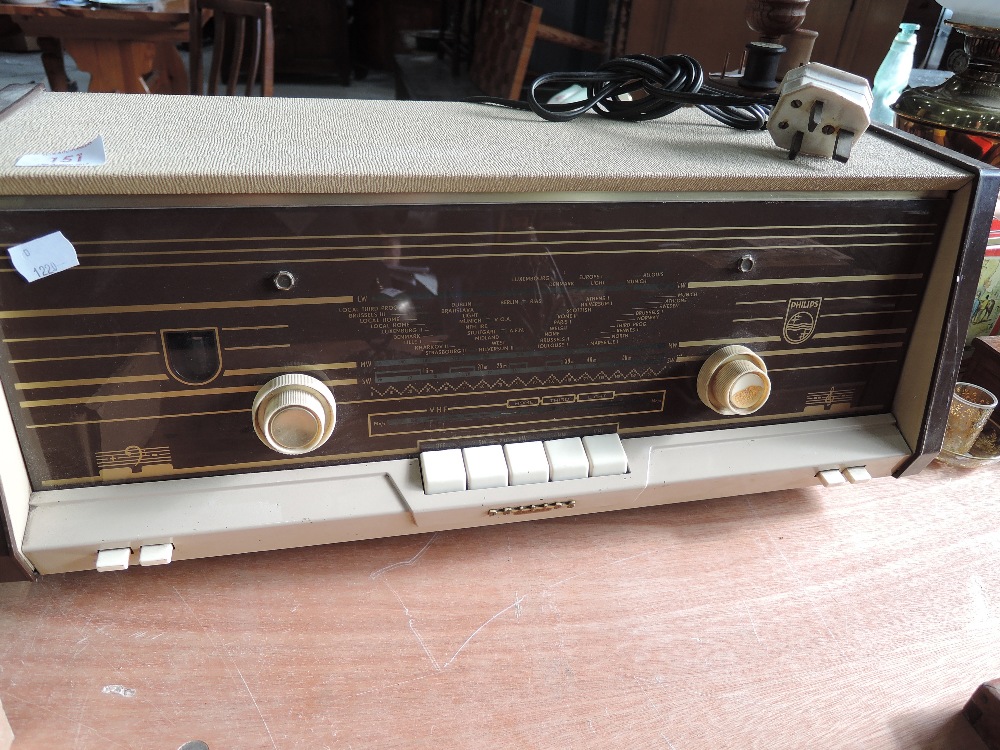 A vintage Philips A326258 radiogram
