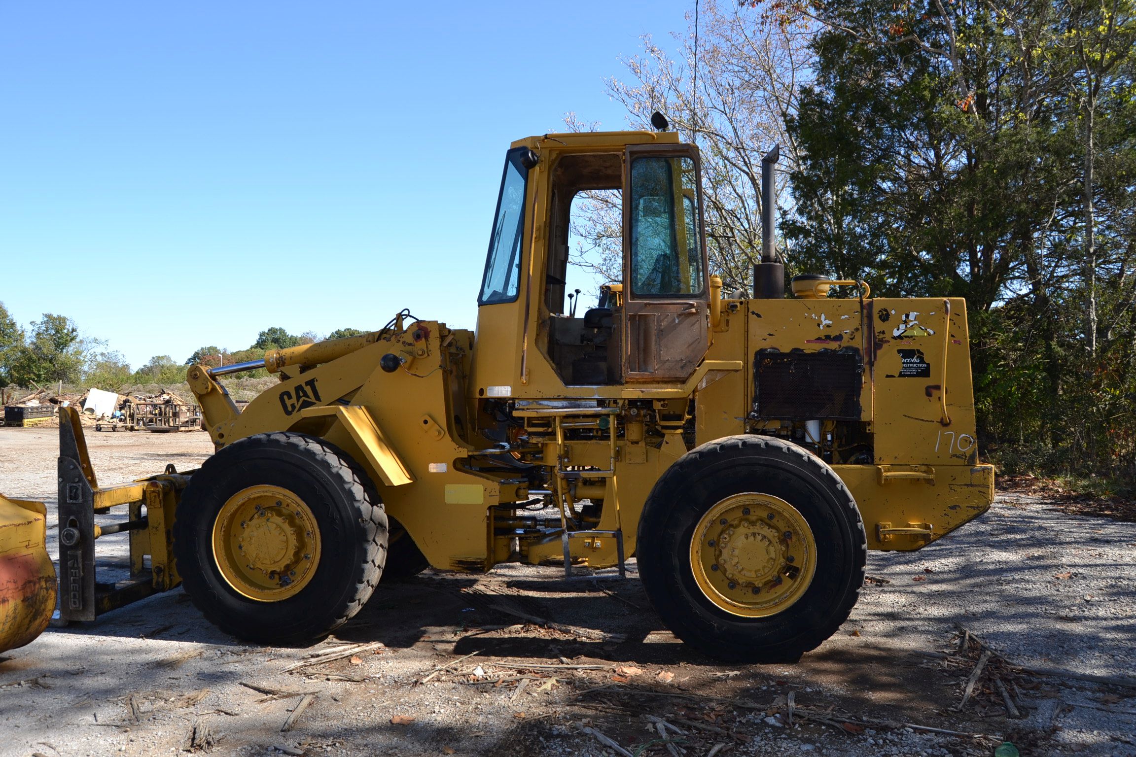 CAT 926E ARTICULATING WHEEL LOADER W/ENCLOSED CAB; W/17.5 X 25 RUBBER ...