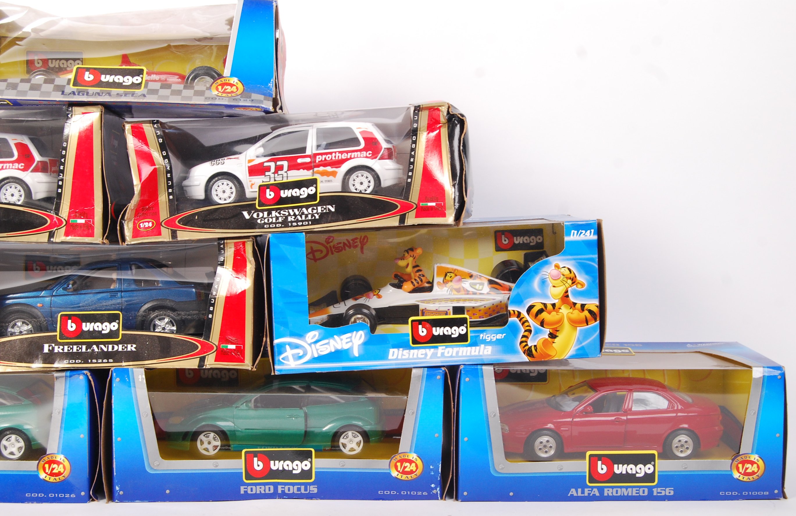 A collection of 10x Burago 1:24 scale precision diecast model cars to ...