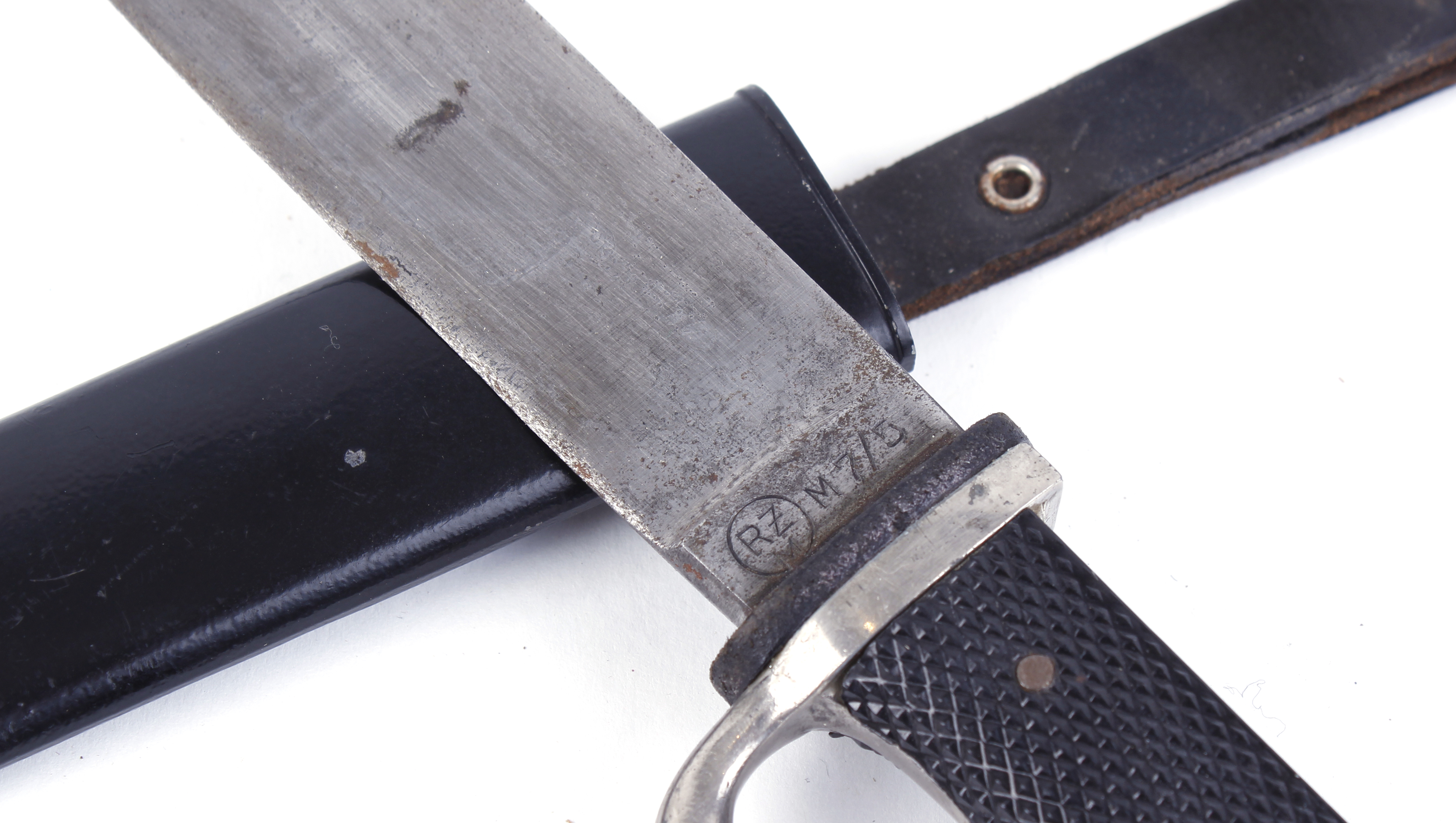 German Hitler Youth dagger, 5½ ins single edged blade stamped RZM M7/5 ...