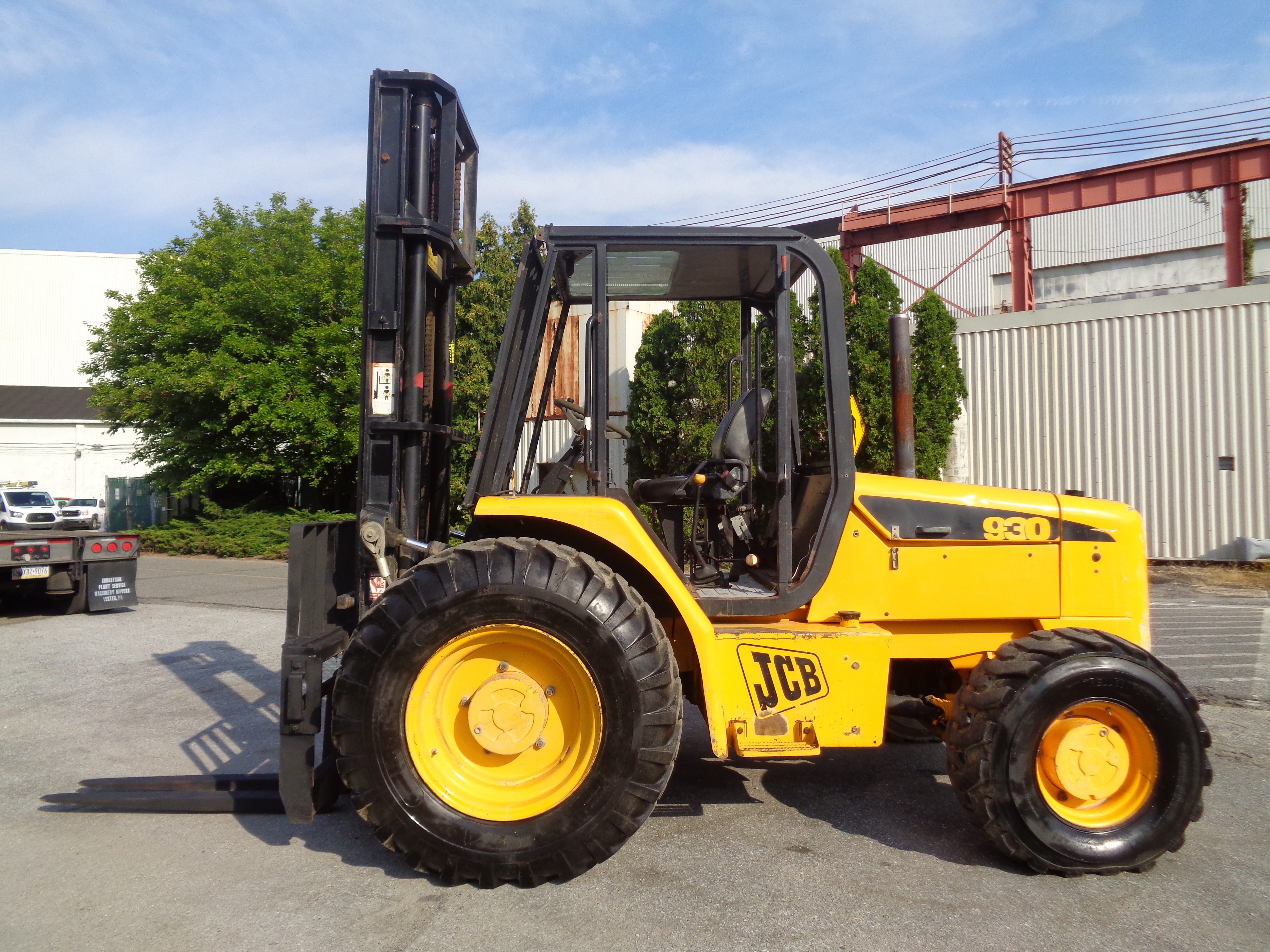 JCB 930 6,000 lbs 4x4 Rough Terrain Forklift Year: 2000 Hours: 3722 ...
