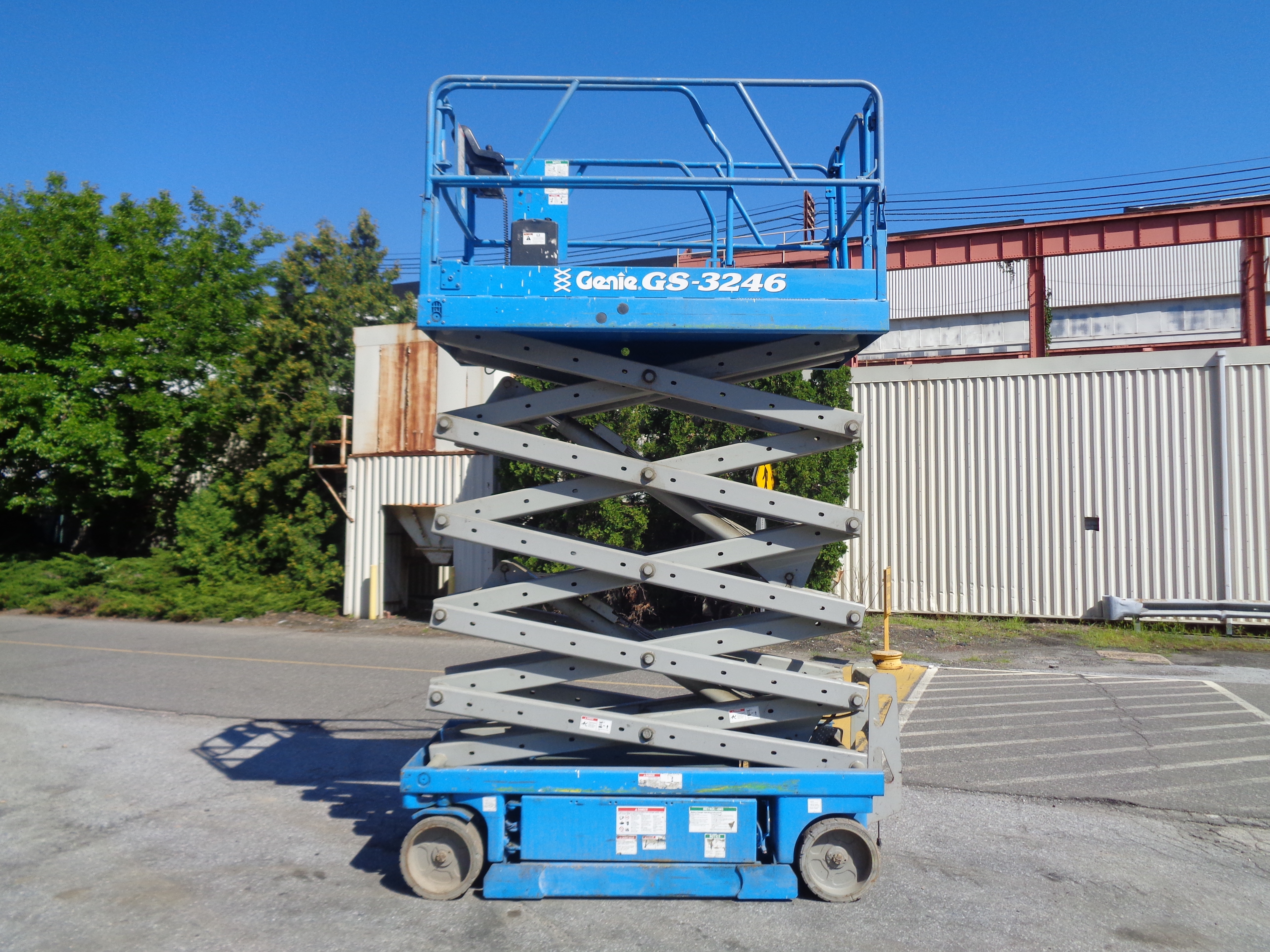 Make: Genie Model: GS3246 Height: 32Ft Extendable Platform Ground ...