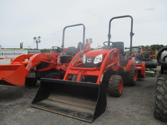 2015 KIOTI, CS2410 W/SL2410 LOADER, HYDRO, 47 HRS, 4WD